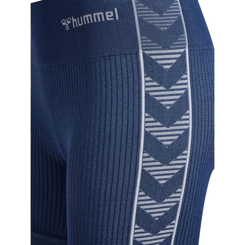 Short Moulant Femme HUMMEL | Decathlon