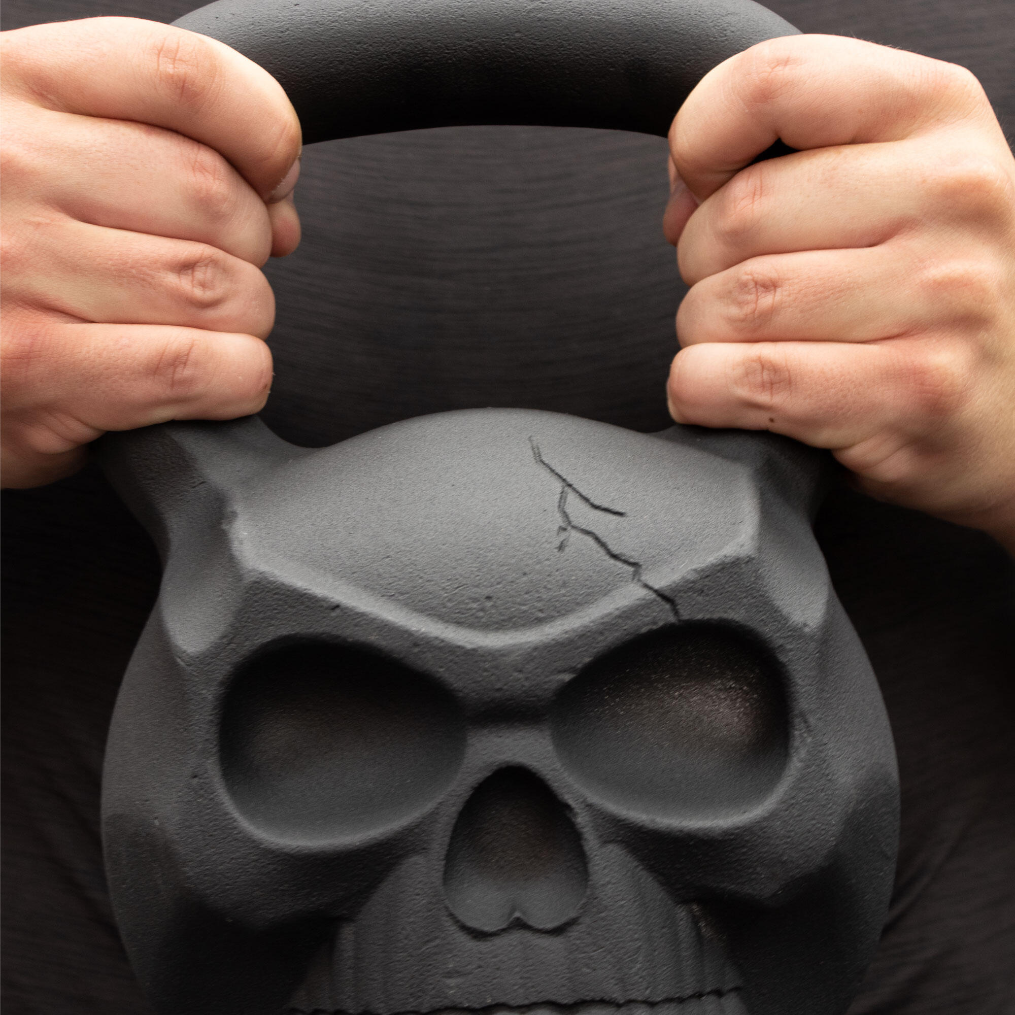 Phoenix CAST IRON SKULL KETTLEBELL - 20KG | Decathlon