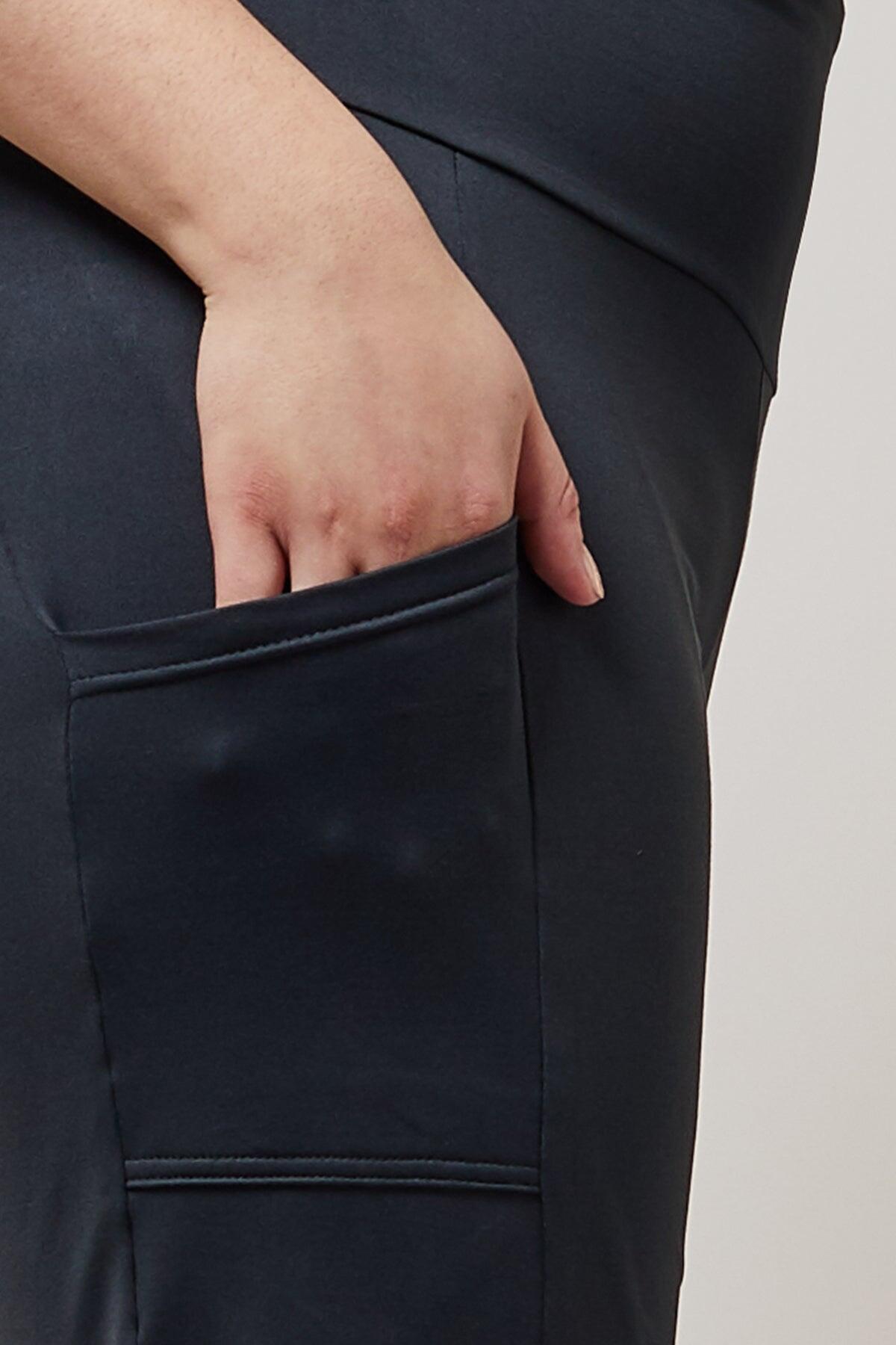 Thermal Loose Side Pocket Pants Black | Decathlon