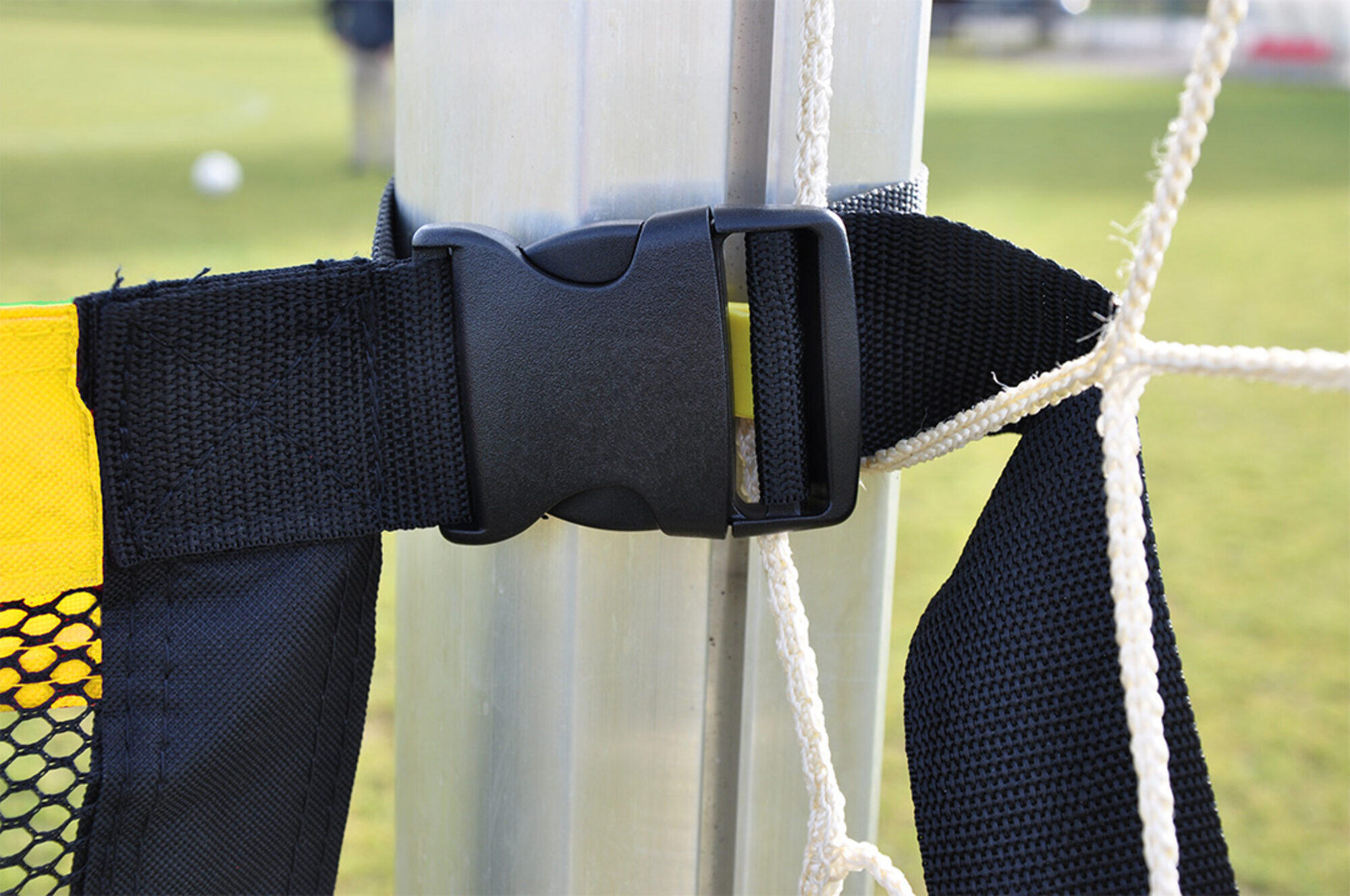 Self-weighted Shooting Wall 5x2 m Yellow/Black for Football Training ...