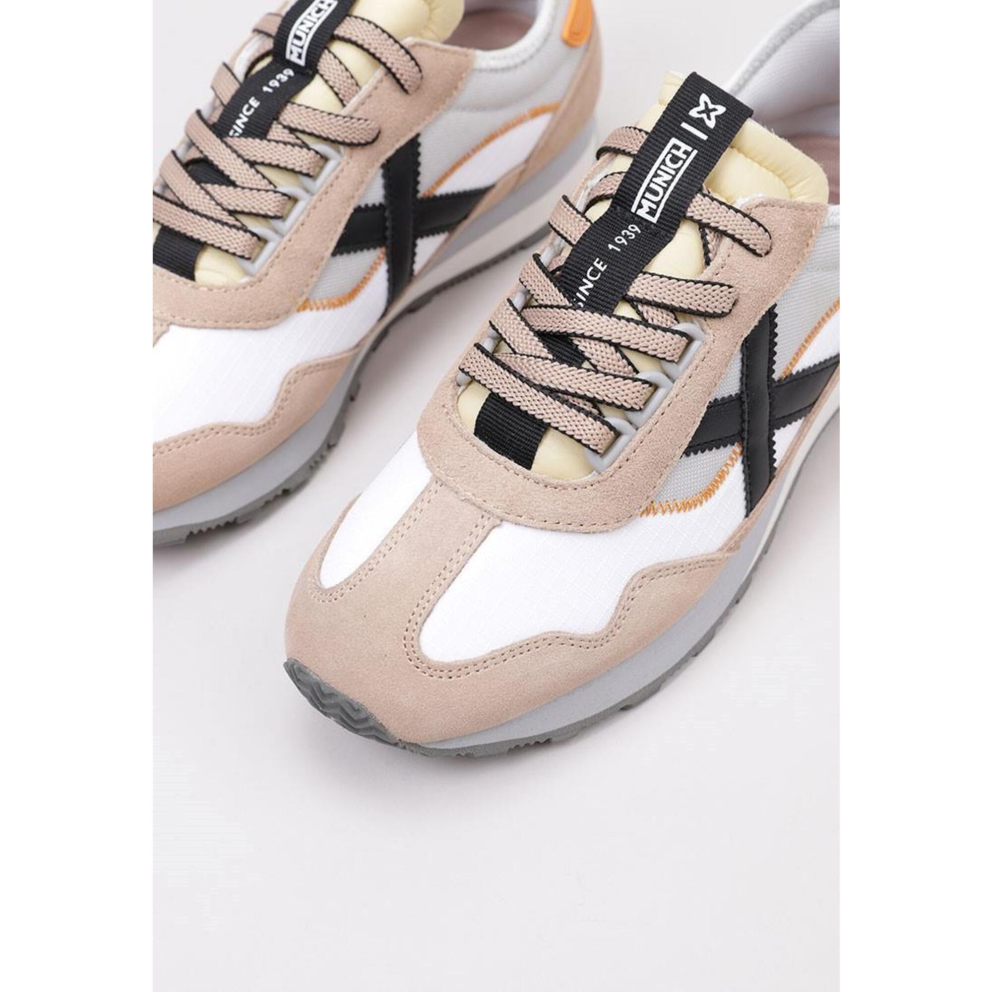 Baskets Munich Modèle Um Couleur Beige MUNICH | Decathlon