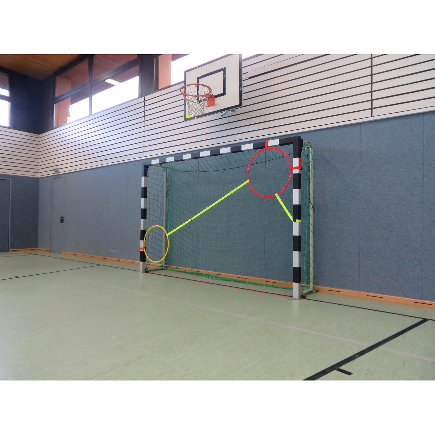 Football Target Wall Indoor To-Go Senior, four 50-cm-diameter rings ...