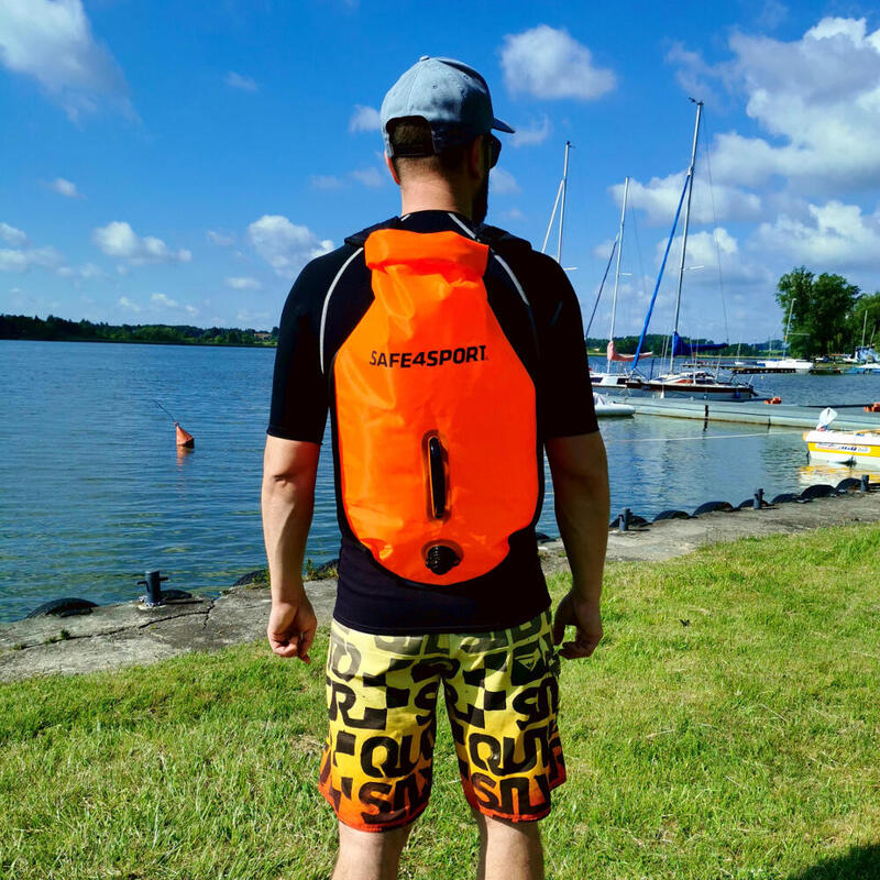 Bojka asekuracyjna do pływania RunSwimmer z funkcją plecaka SAFE4SPORT ... Bojka asekuracyjna do pływania RunSwimmer z funkcją plecaka SAFE4SPORT ...