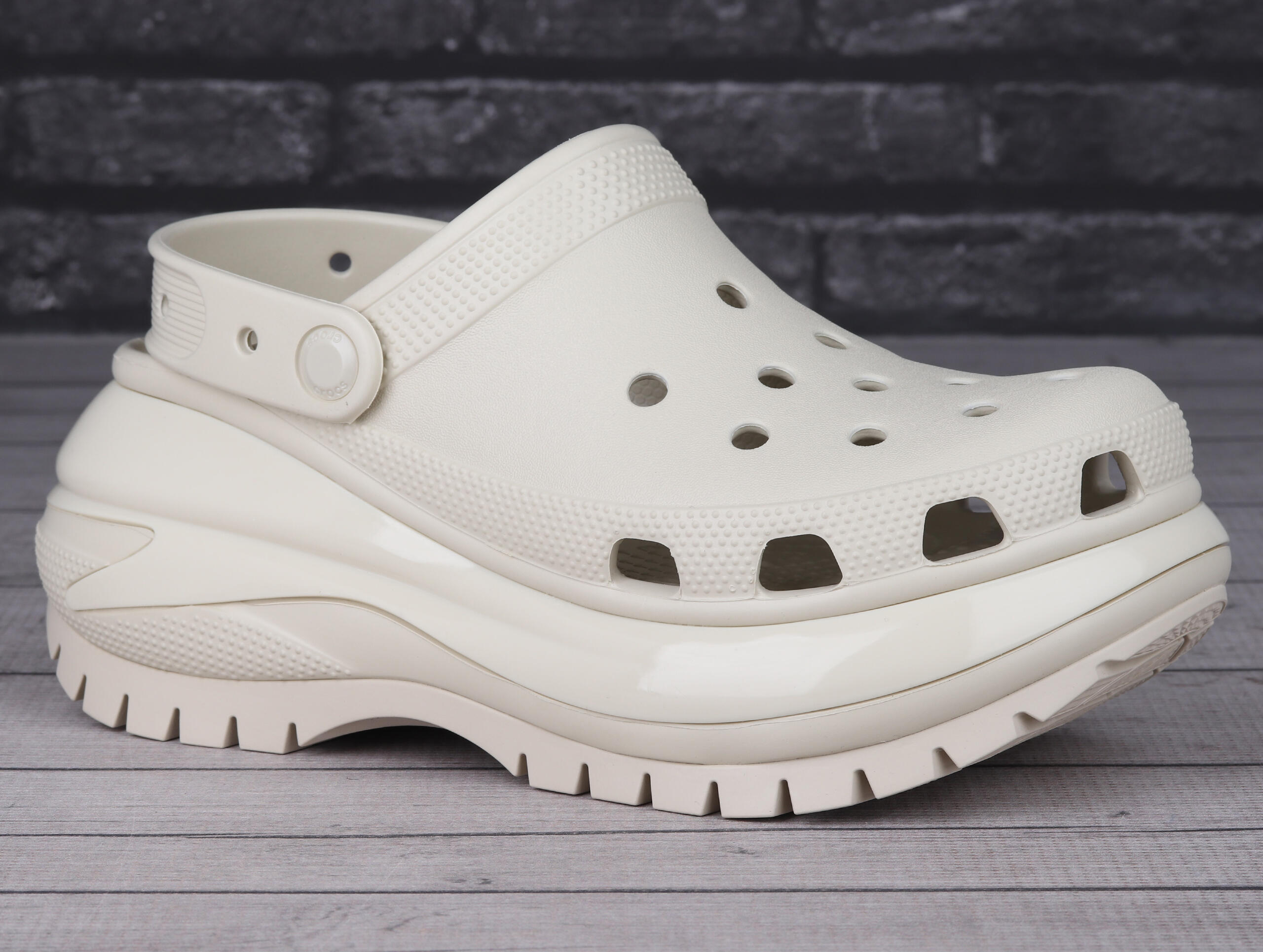 207988-2y2 Womens Sports Slip On Clogs CROCS | Decathlon