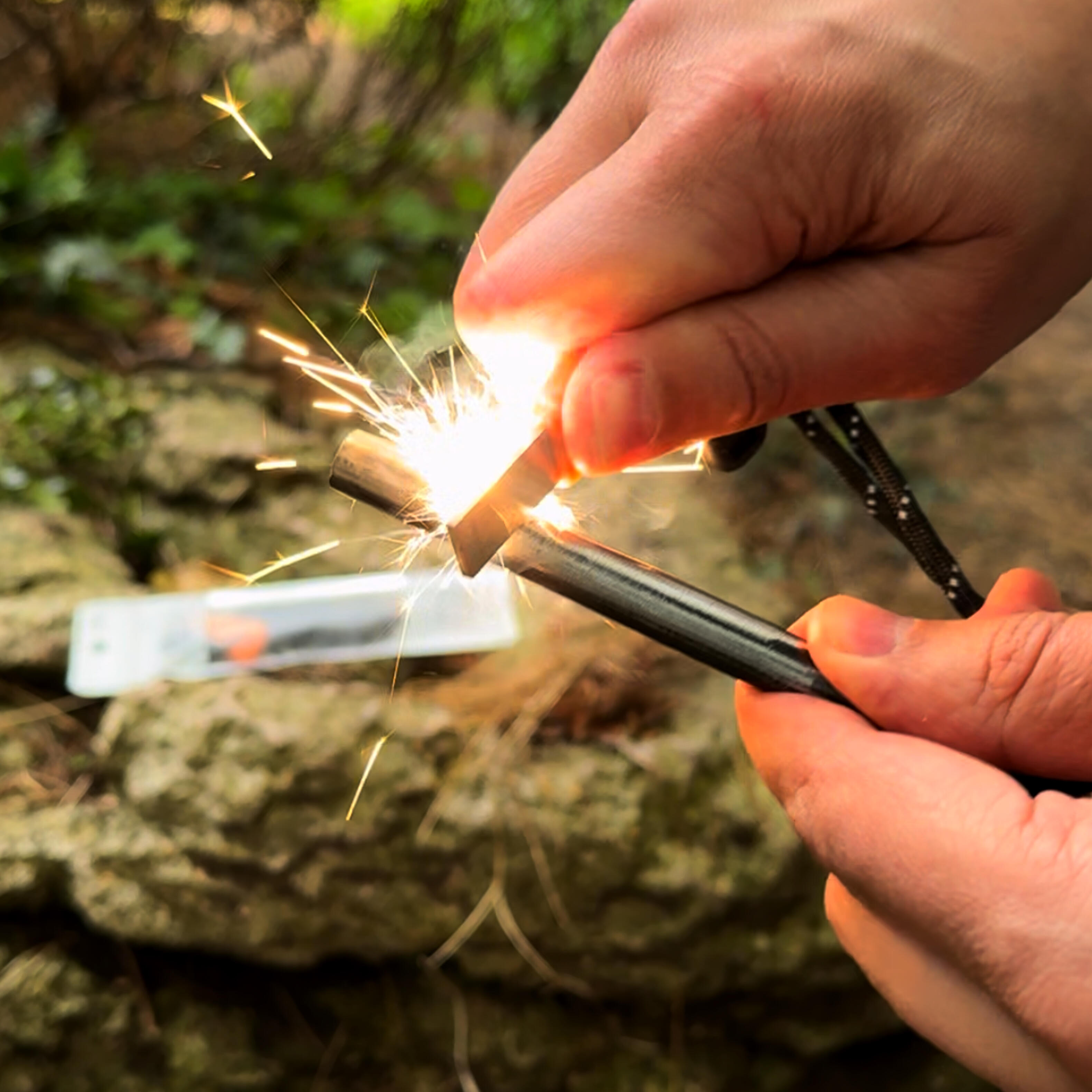 Camping Flint & Steel Fire Starter, Ferro Rod, Striker, Waterproof ...