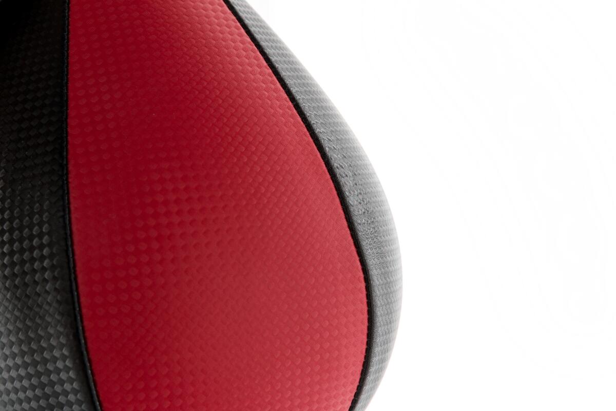 UFC PU Speed Ball 25x18 cm Red/Black UFC | Decathlon