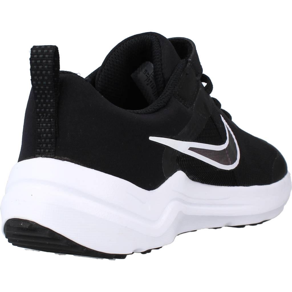 Sneakers Nike Model Downshifter 12 Kleur Zwart | Decathlon