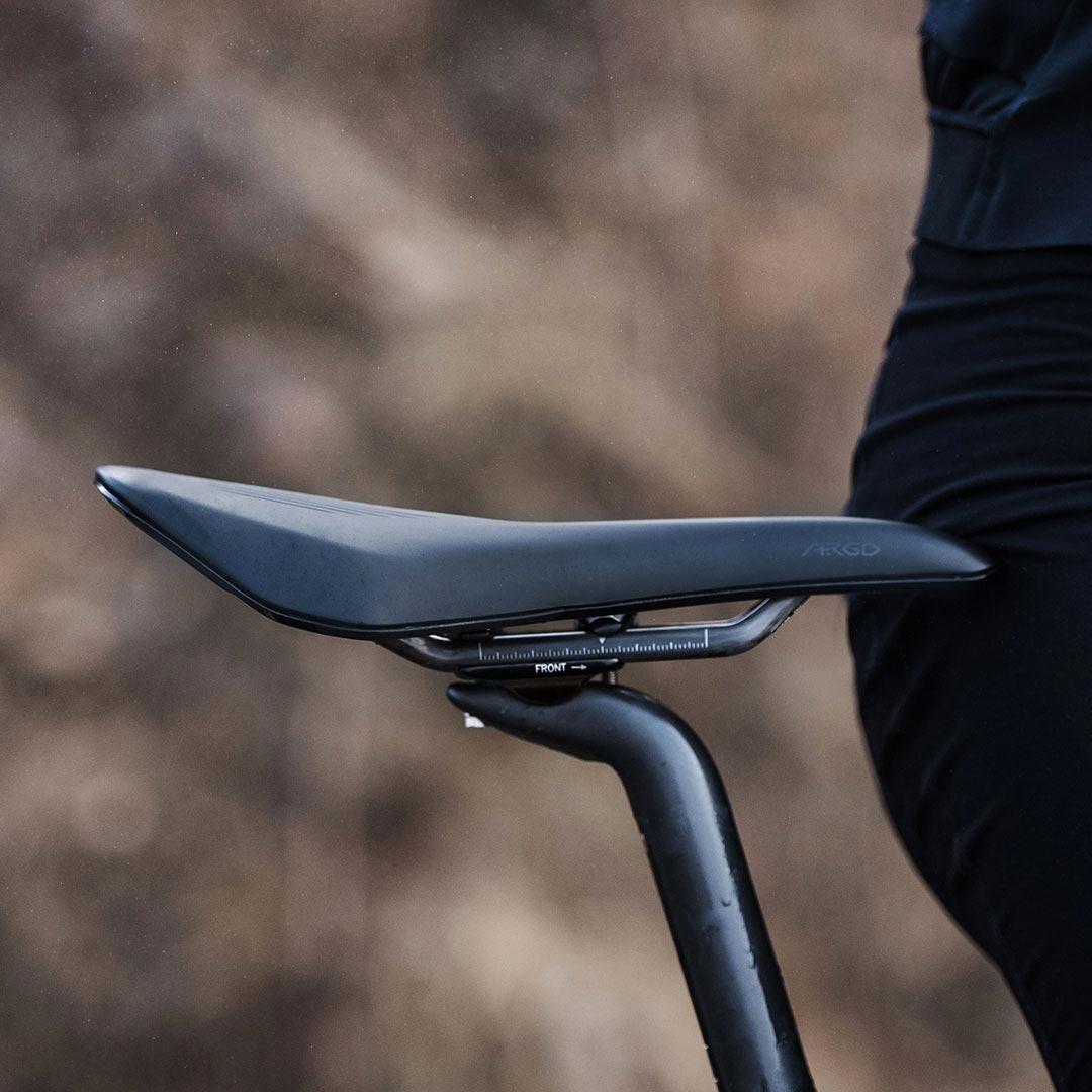 Elegant Fizik Argo Vento R1 Saddle Images