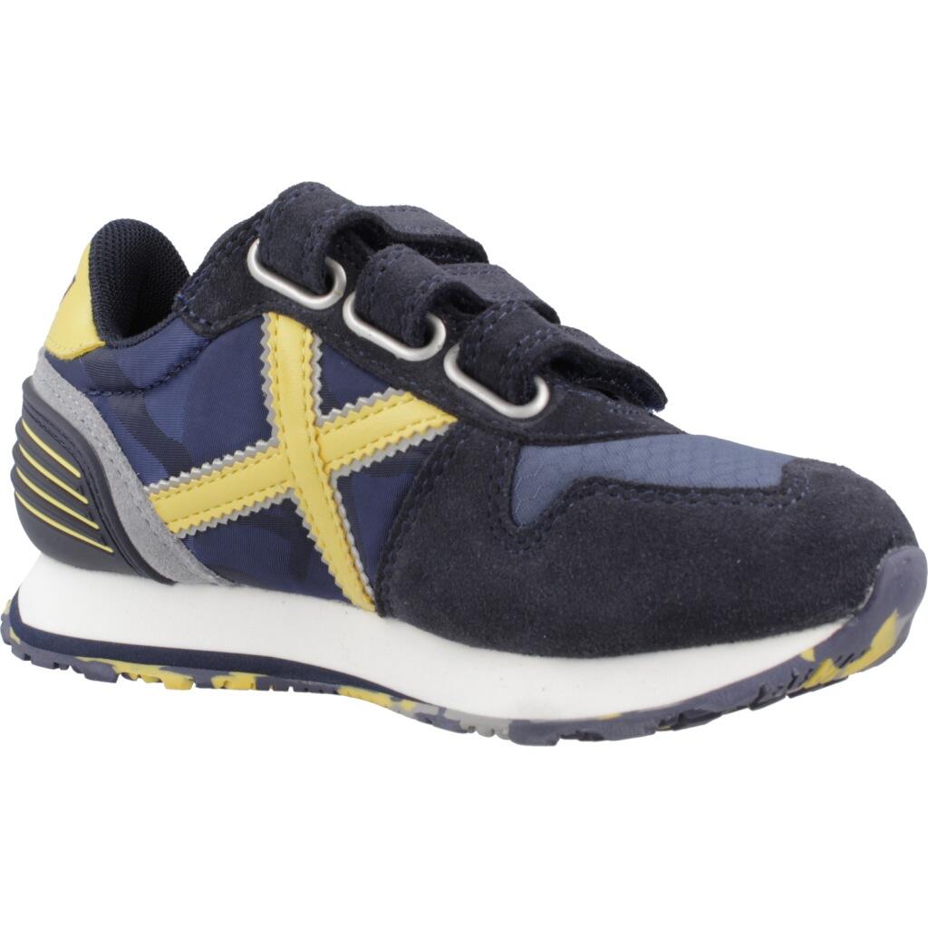 Baskets Munich Modèle Mini Massana Vco 532 Couleur Bleu MUNICH | Decathlon