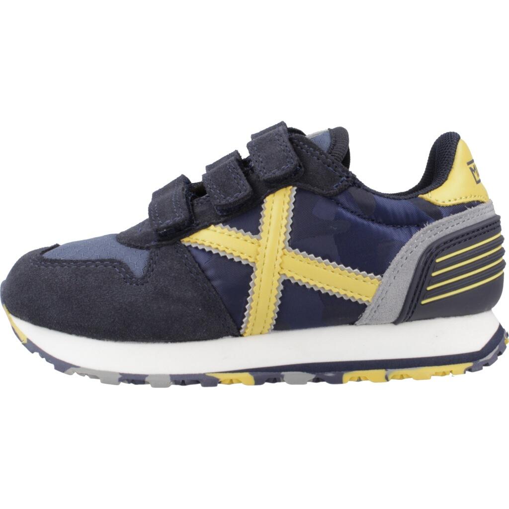 Baskets Munich Modèle Mini Massana Vco 532 Couleur Bleu MUNICH | Decathlon