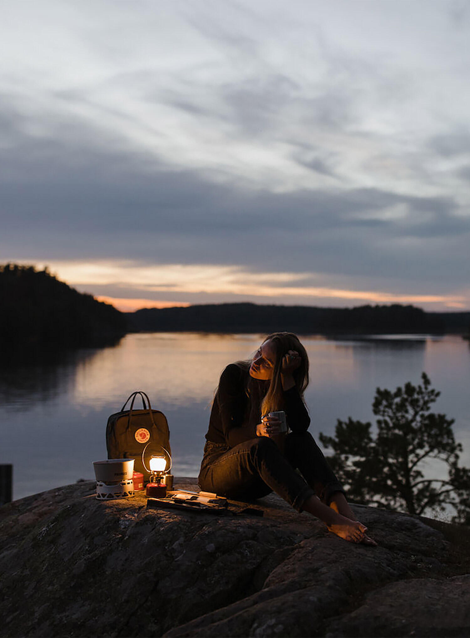 Camping Lantern Light Lamp Portable LED 490 Lumens | Decathlon
