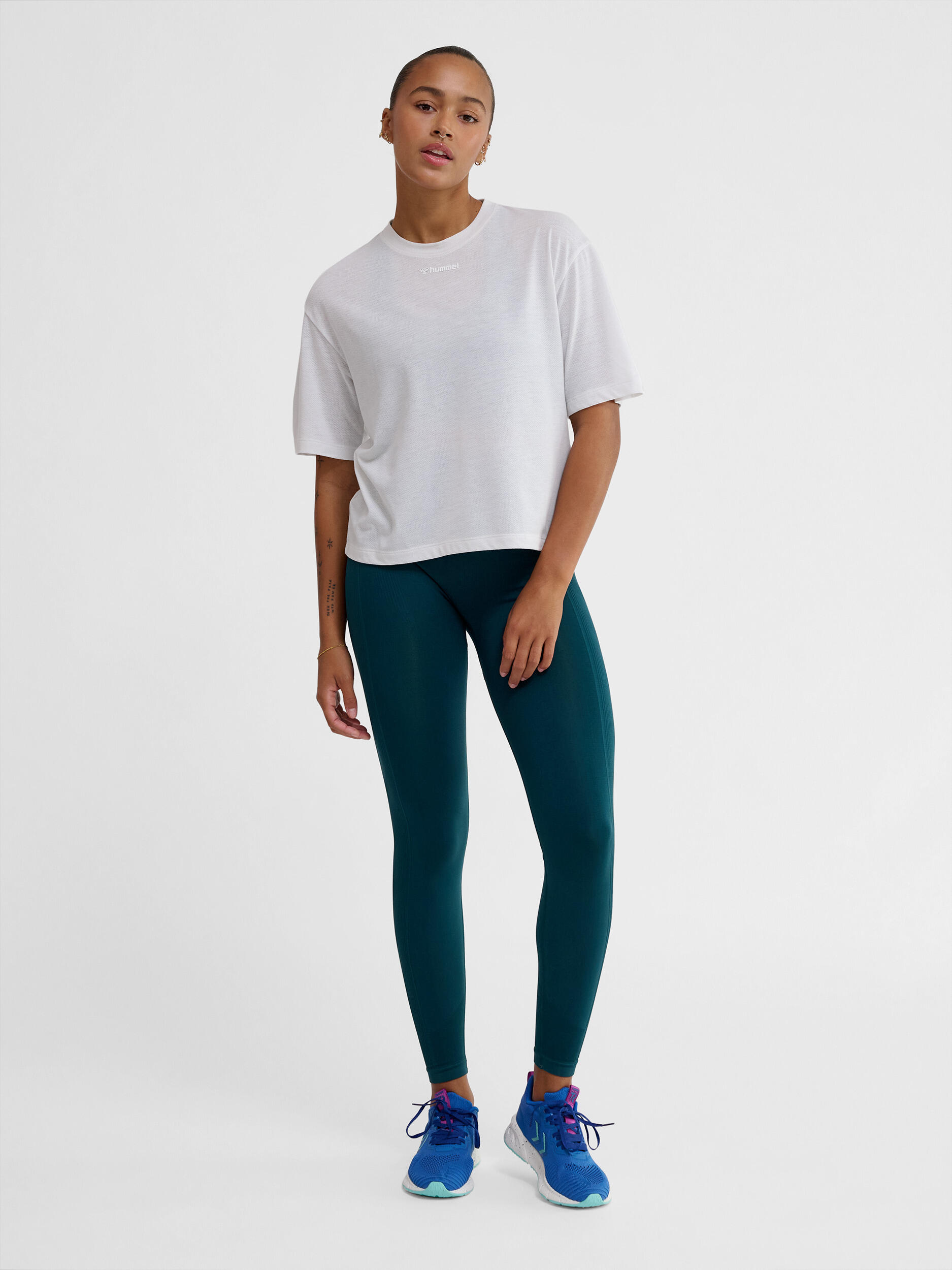 Women's short jersey Hummel Mt Vanja Boxy HUMMEL | Decathlon