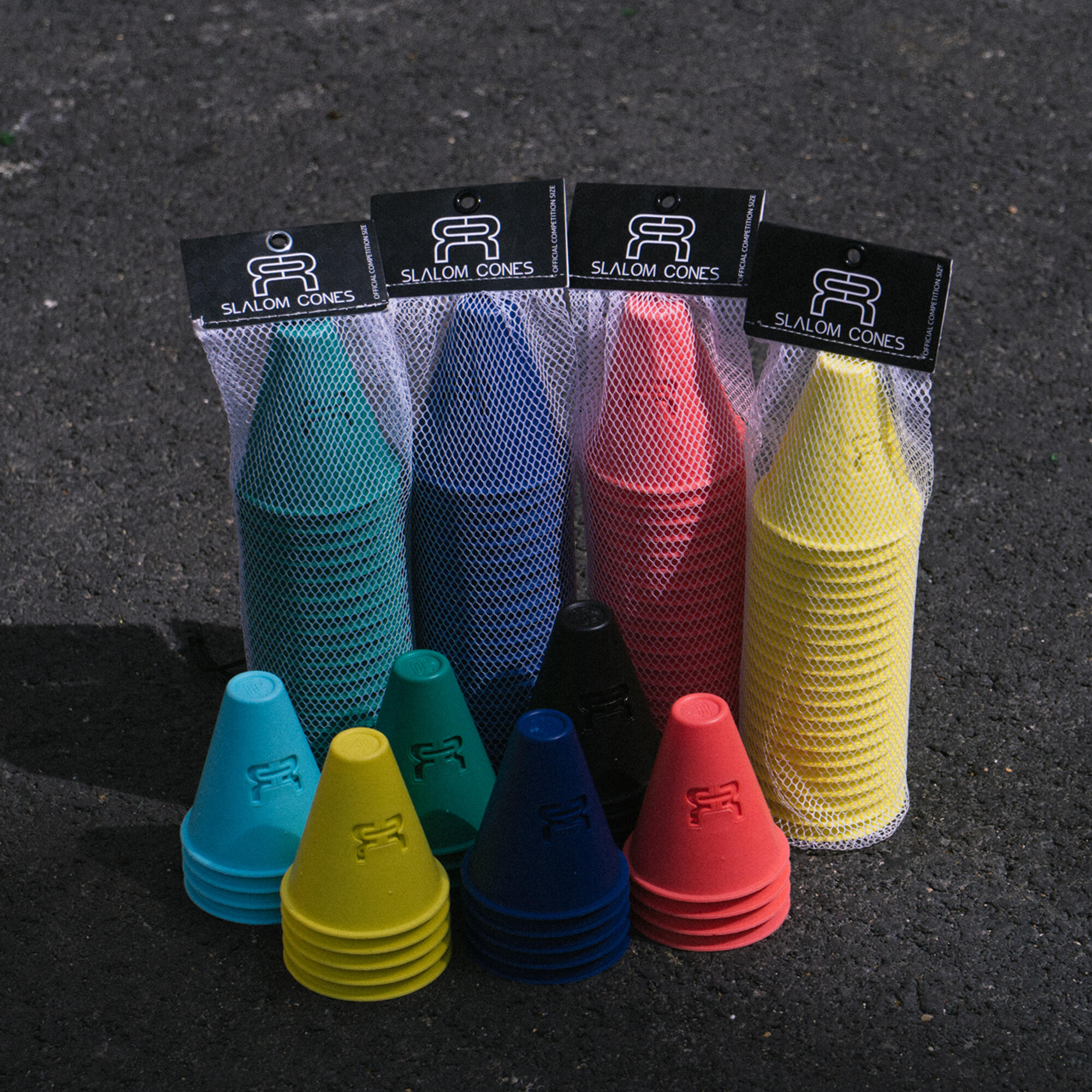Cones for Slalom In-Line Skating, Skateboarding and Street Sports - Set ...