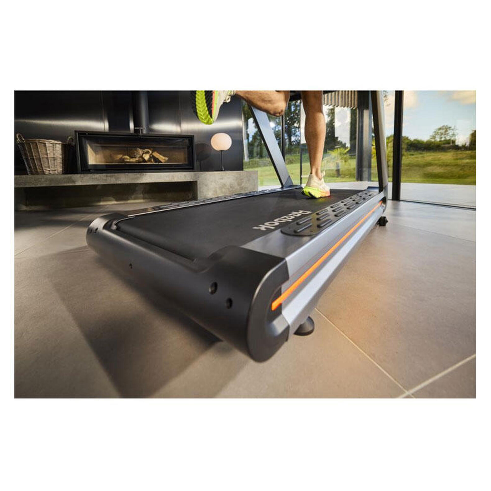 Tapis de Course Z-tech DC - Kinomap et Zwift - 20km/h - 154x55cm - 2,5ch - LED REEBOK | Decathlon