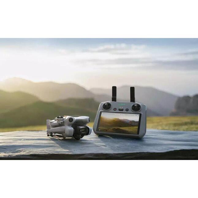 Drone DJI Mini 4 Pro Fly More Combo (DJI RC-2) DJI | Decathlon