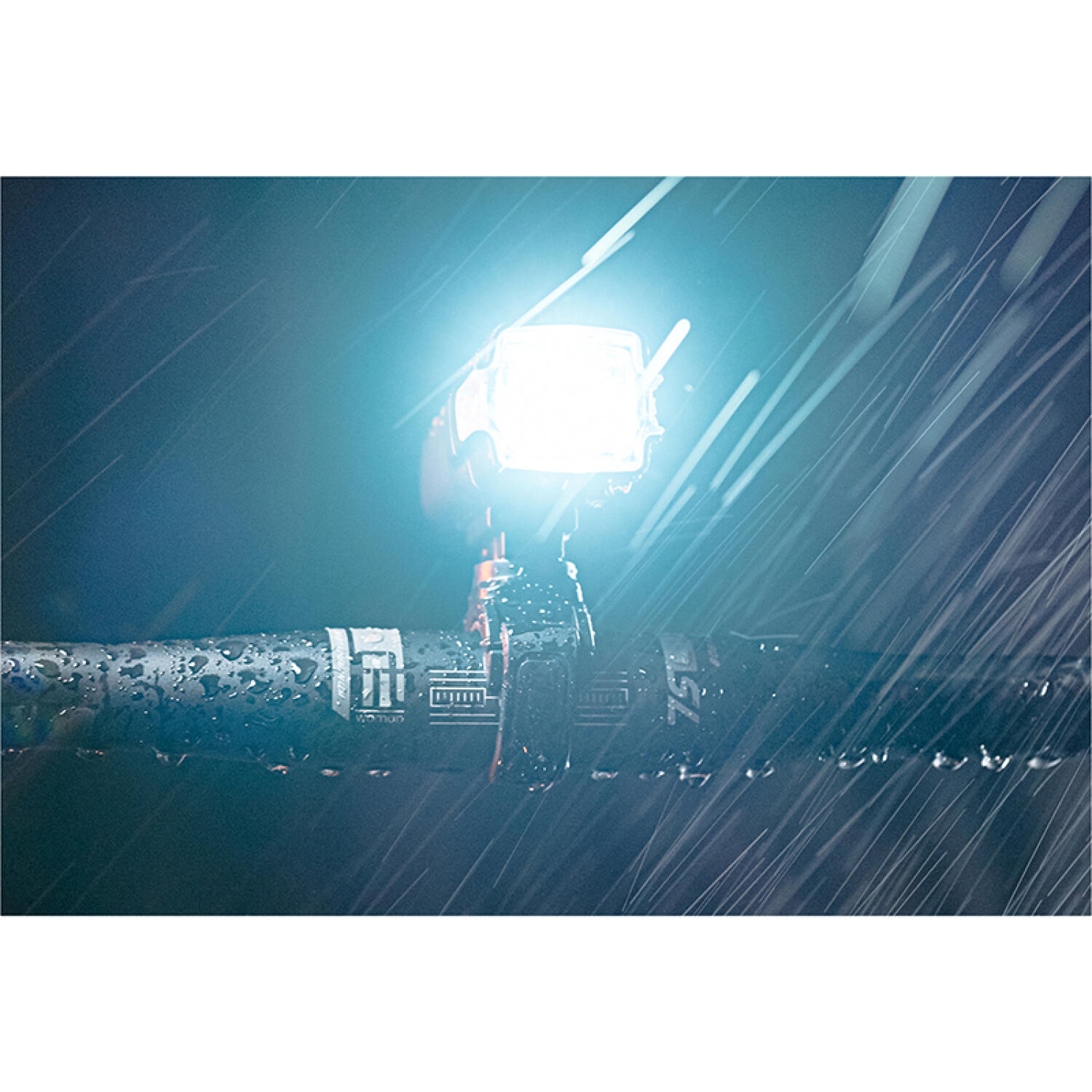 Faro Anteriore SuperVision F200 — 200 lm, ricaricabile ZEFAL | Decathlon