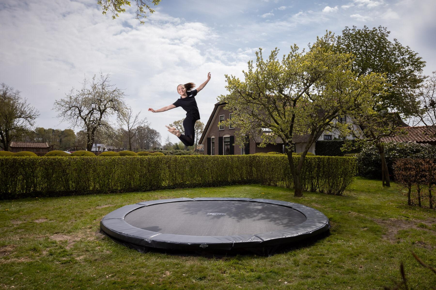 BERG Favorit InGround Trampolin Rund 430 cm Anthrazit | Decathlon