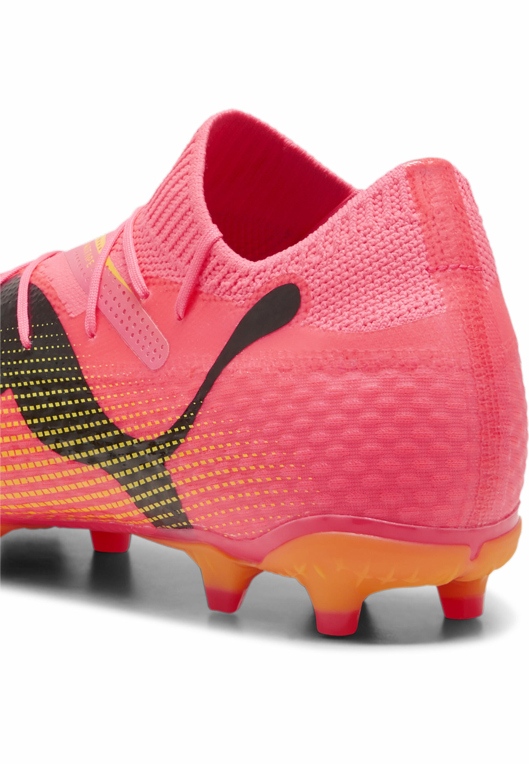 Puma Future 7 Pro FG/AG Mens Pink Football Boots | Decathlon