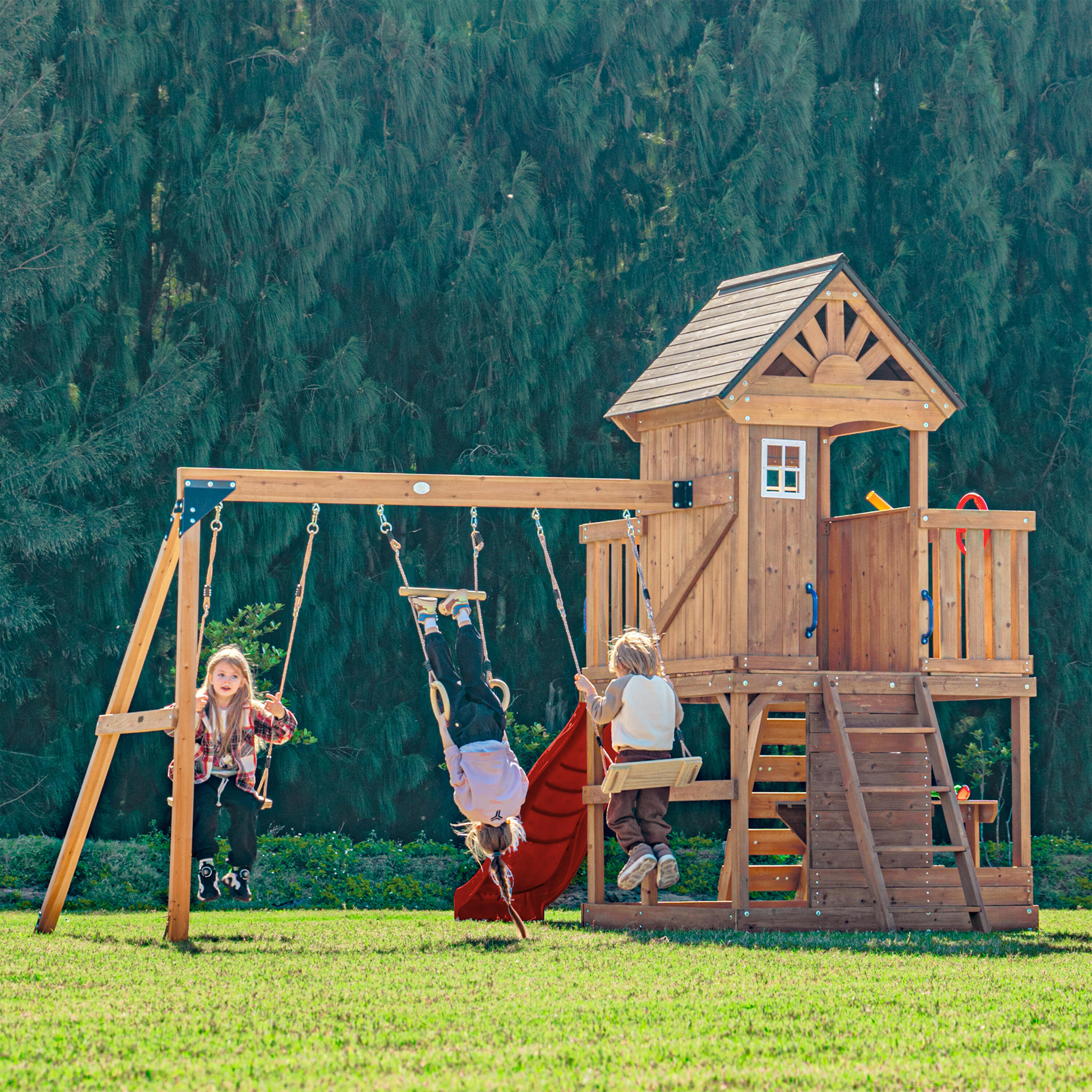 AXI Jack Casetta in legno bimbi, 2 altalene, scivolo Rosso AXI | Decathlon