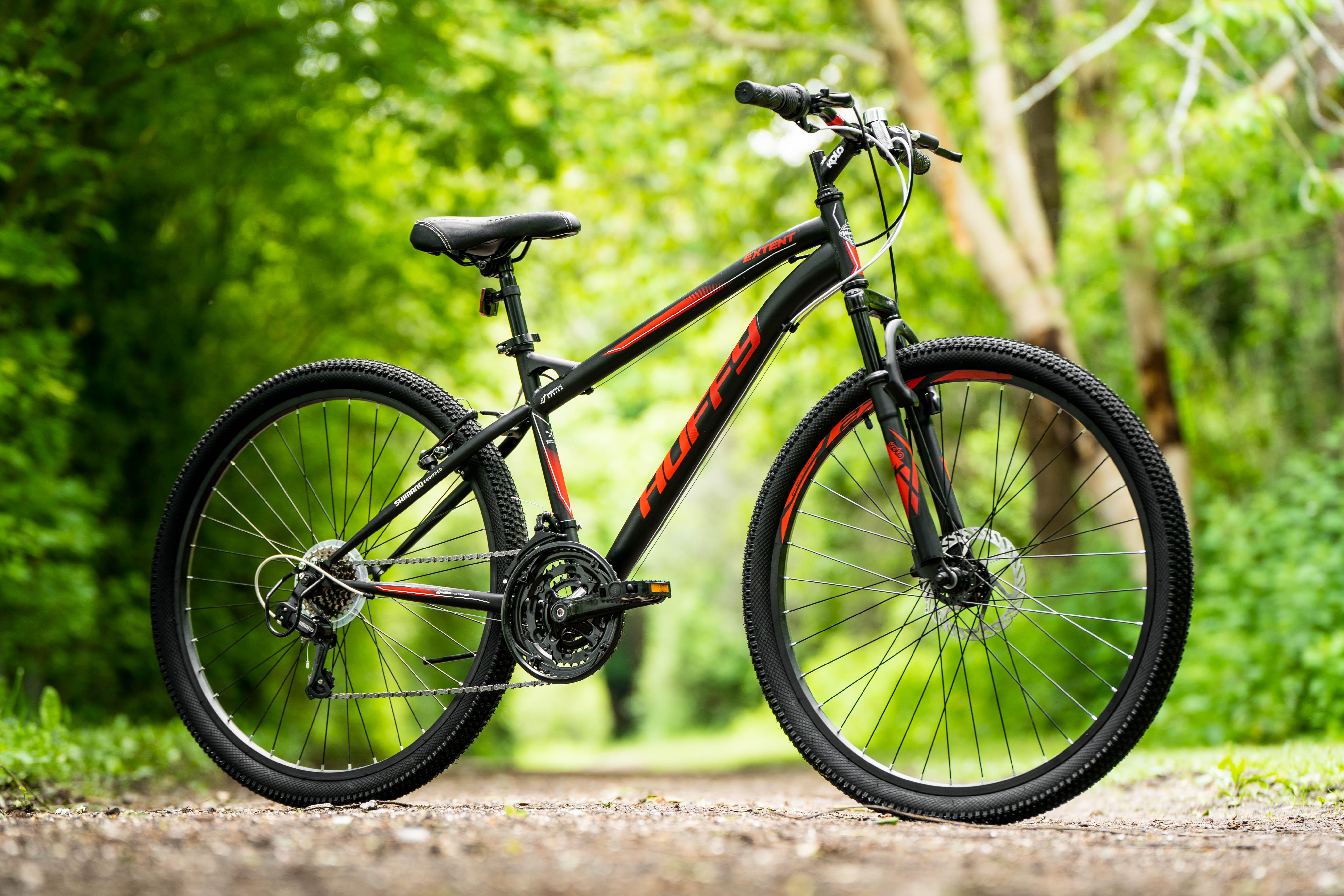 Huffy Extent Mens Mountain Bike 27.5 Wheels 18 Speed Black Red