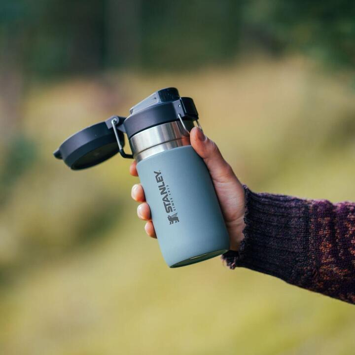 Gourde Isotherme 0,47L Bouteille D'Eau Fitness Trek Couvercle À Bouton ...