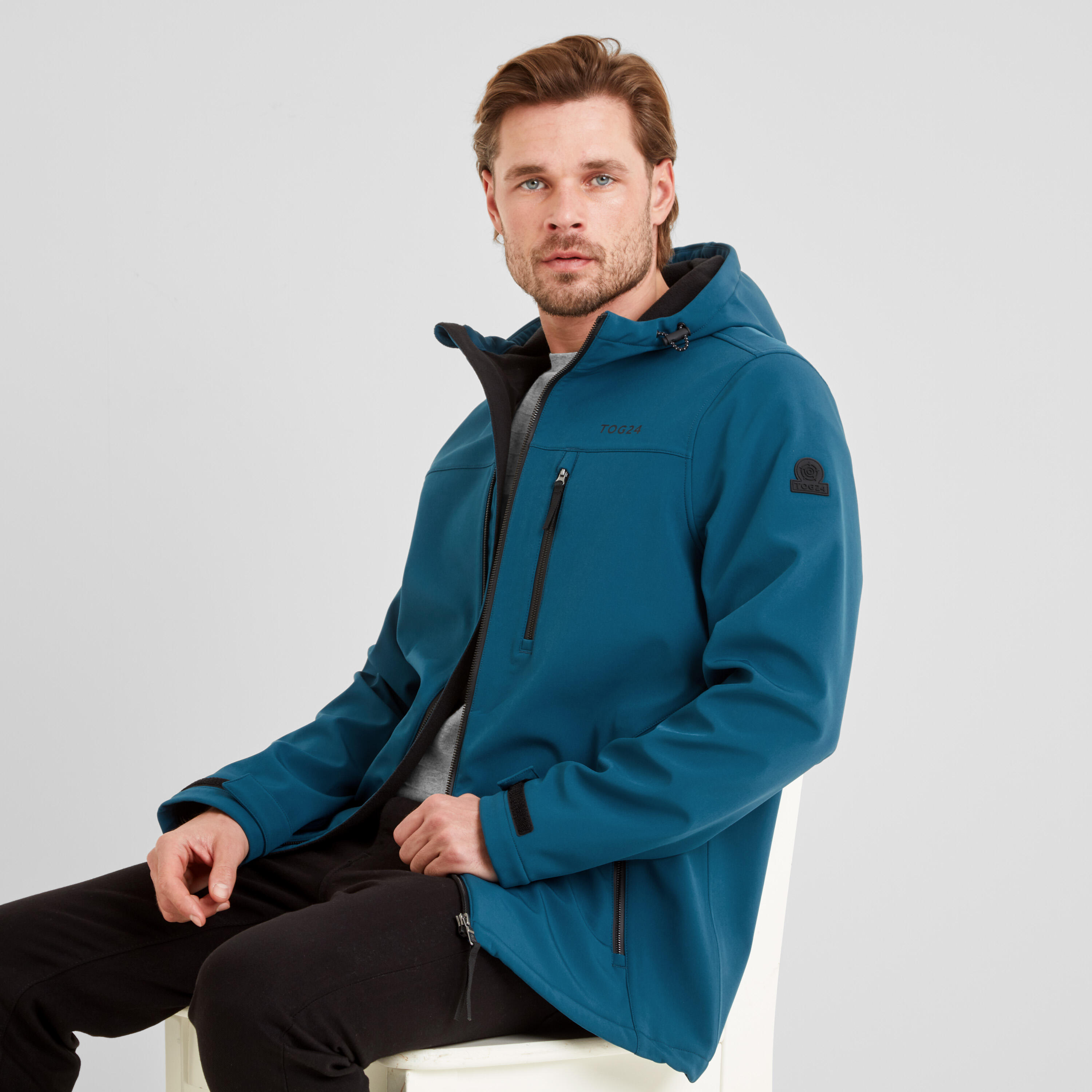Retner Mens Softshell Hooded Jacket | Decathlon