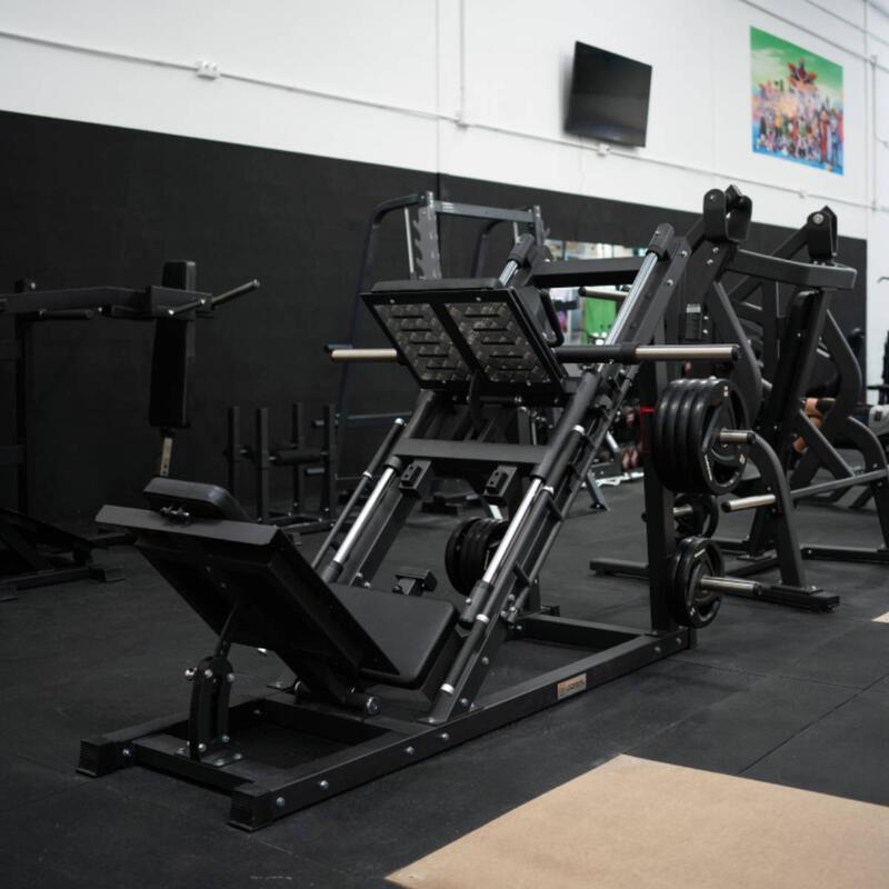 Leg Press / Hack Squat TITANIUM STRENGTH | Decathlon