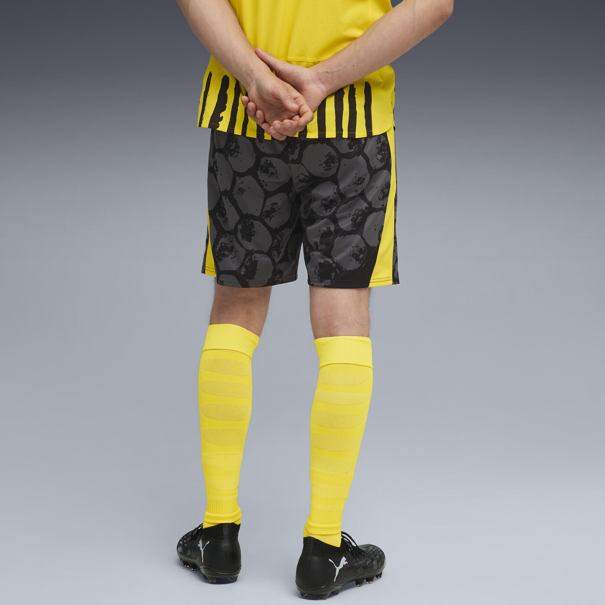 KIDSUPER x BORUSSIA DORTMUND Shorts Herren PUMA Black Faster Yellow ...