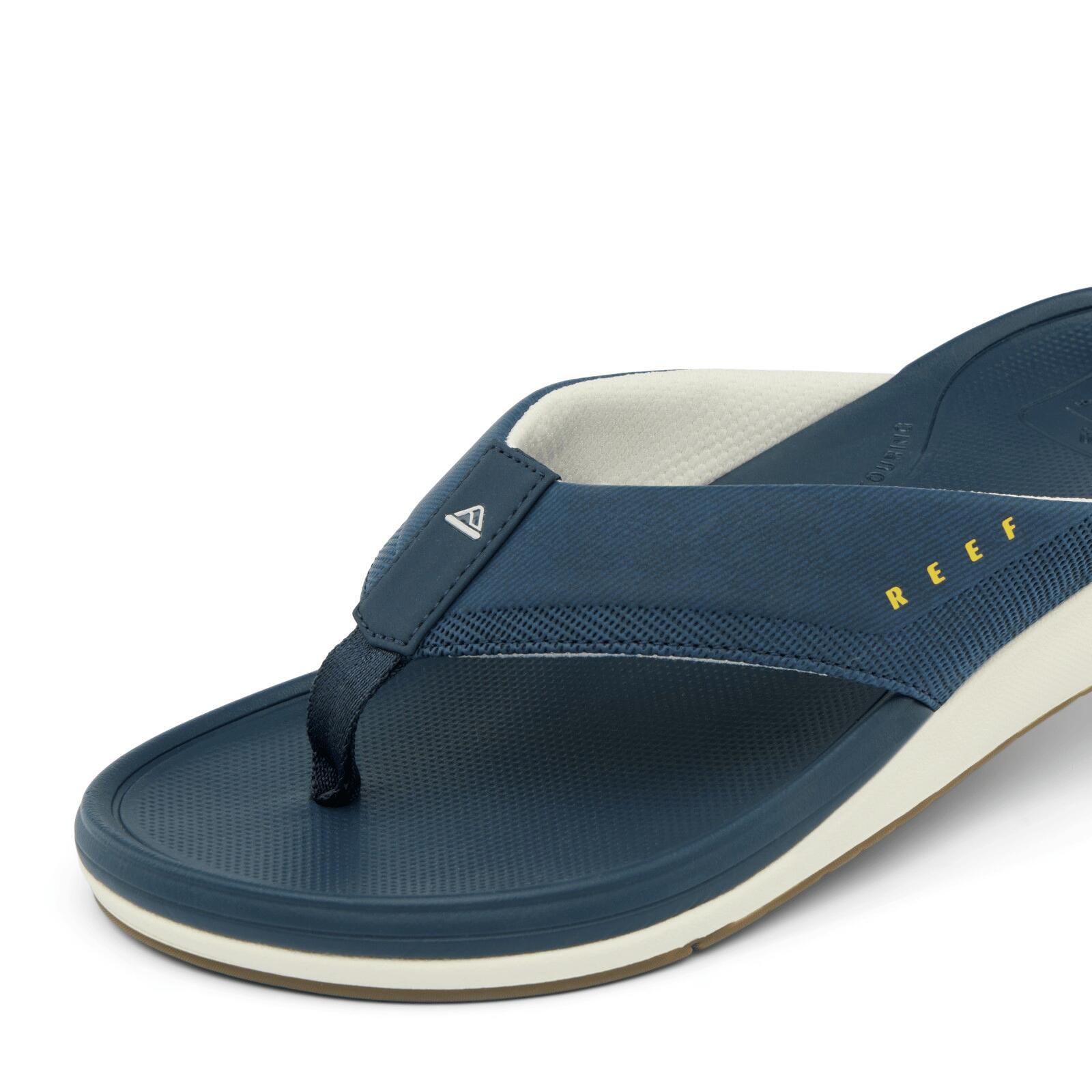 Reef Cushion Norte Flip Flops-Navy/Off White | Decathlon