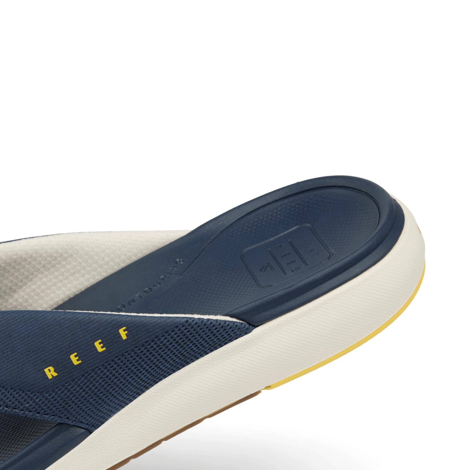 Reef Cushion Norte Flip Flops-Navy/Off White | Decathlon