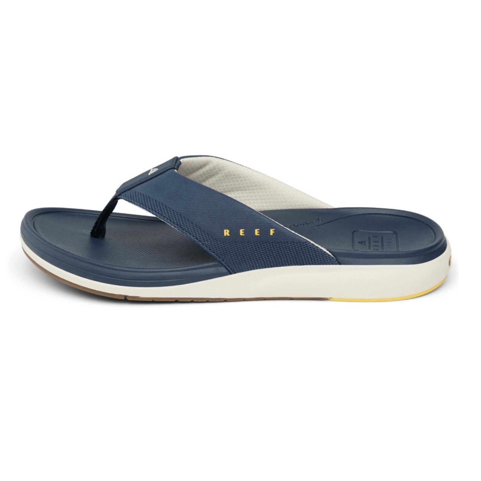 Reef Cushion Norte Flip Flops-Navy/Off White | Decathlon