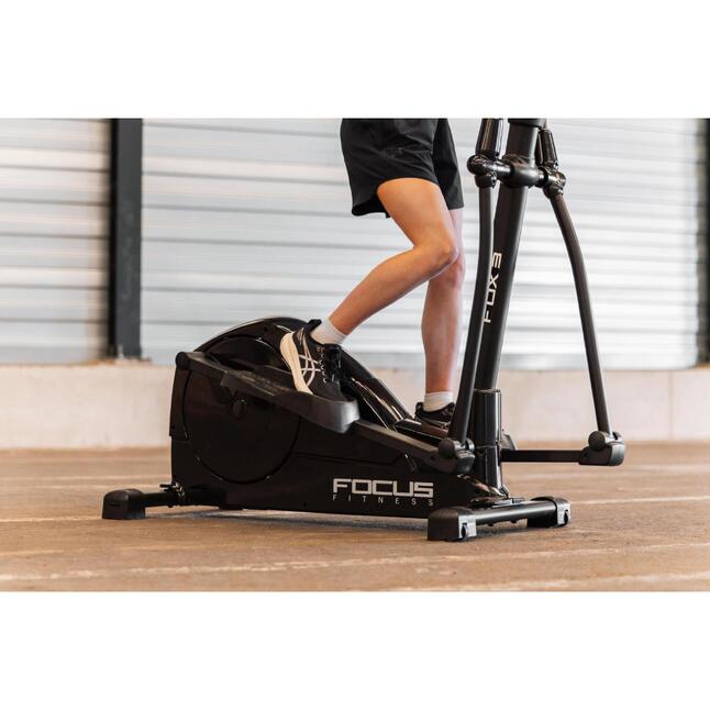 FOCUS FITNESS Fox 3 iPlus - Crosstrainer - Hartslagsensoren - 24 Weerstandsniveaus | Decathlon