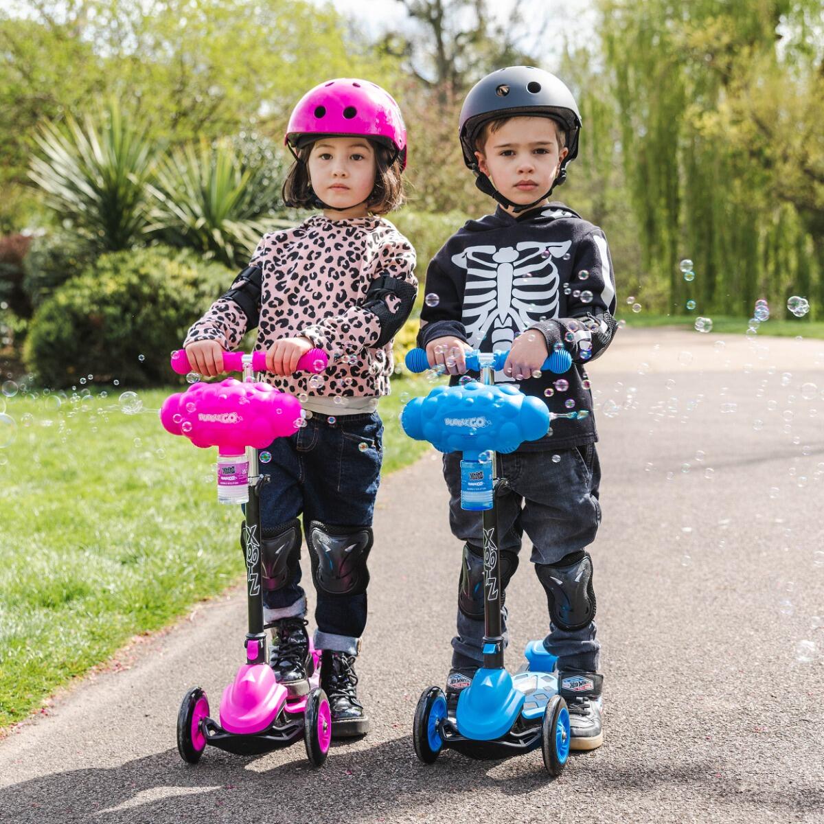 Xootz Bubble Go Scooter with Bubble Machine for Kids BESTWAY | Decathlon