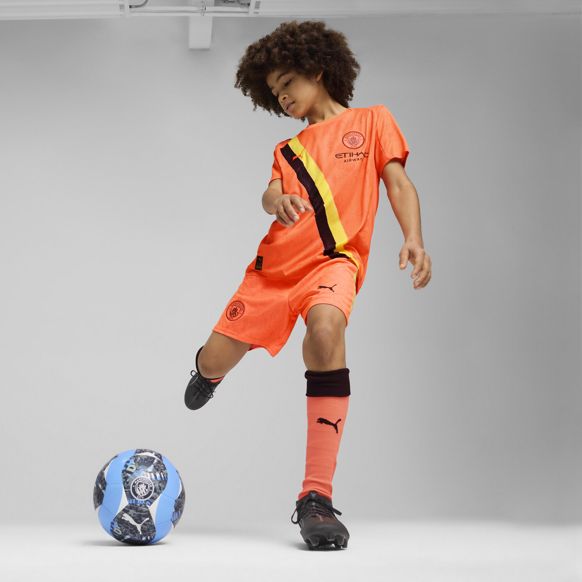 Shorts KIDSUPER x MANCHESTER CITY per ragazzi PUMA Neon Sun Black ...