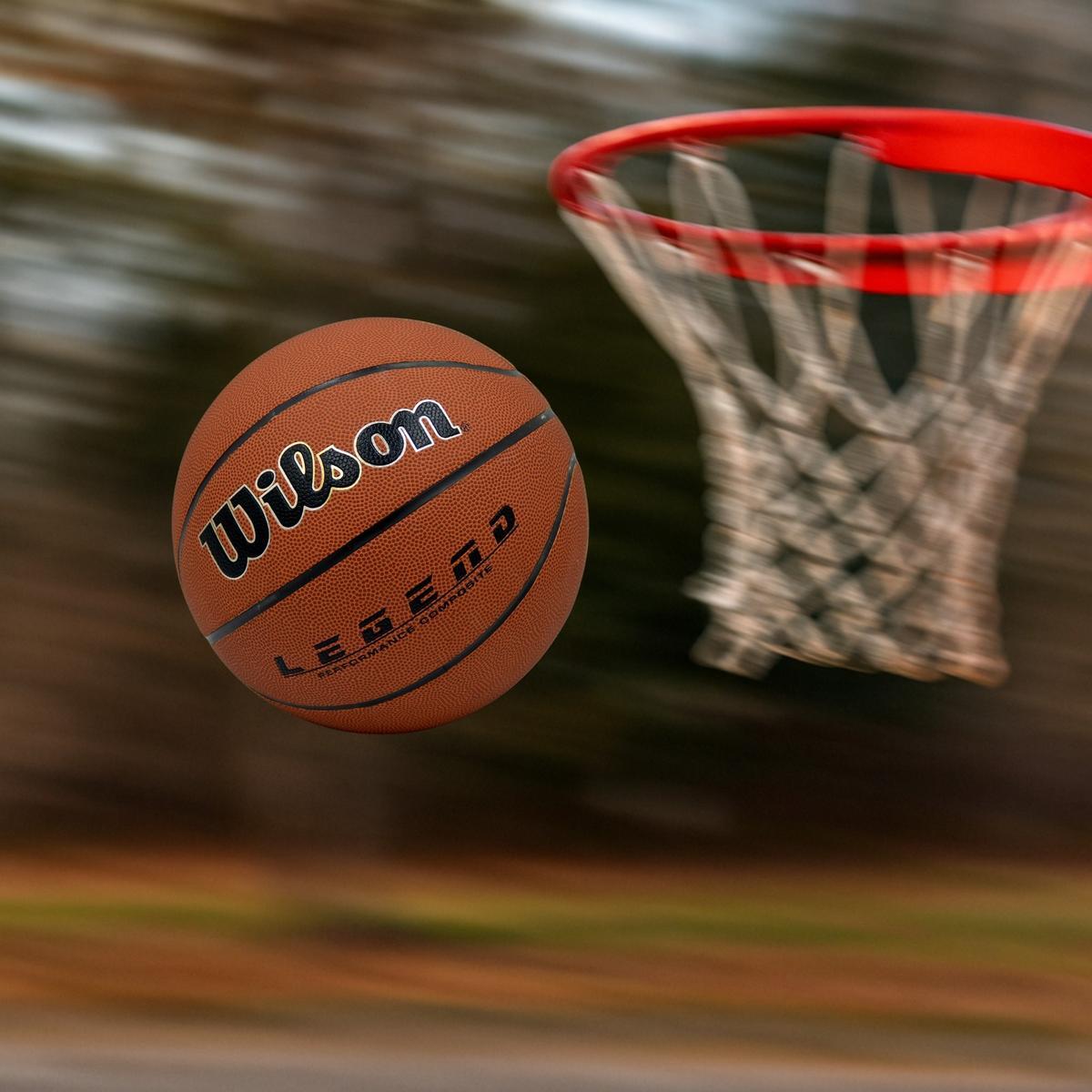 Wilson Legend Performance Composite Basketball | Decathlon