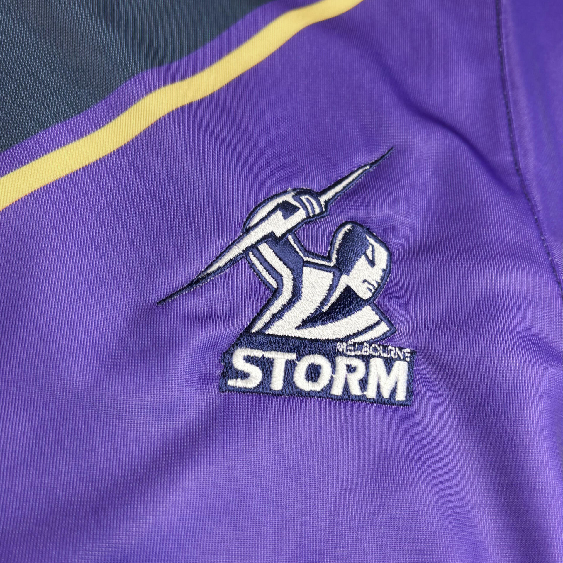 Melbourne Storm 2022 Mens Home Rugby Shirt CASTORE | Decathlon