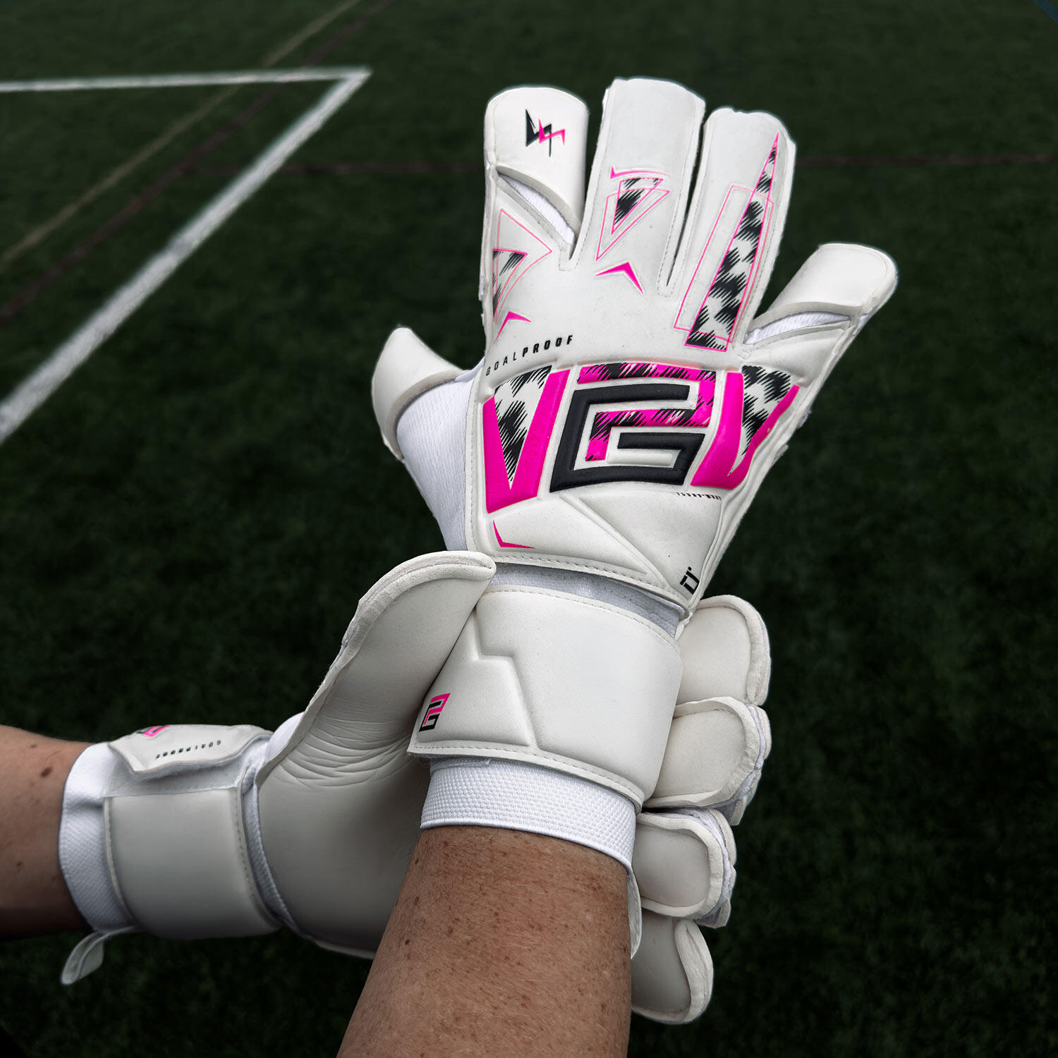 Keeper iD Goalproof POWER 1.0 V-Wrap Goalkeeper Gloves | Decathlon