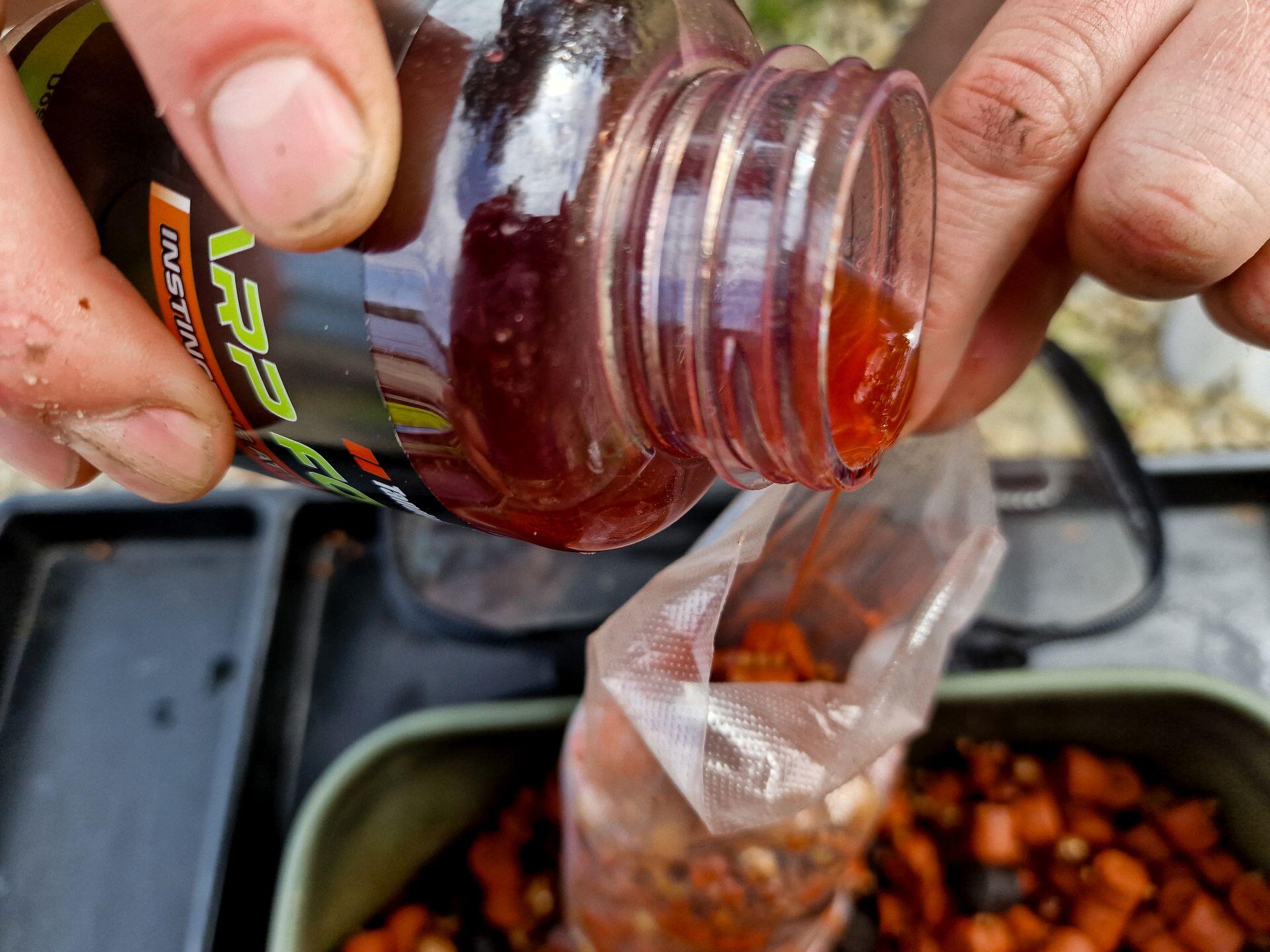 Booster PVA Carp Food Fish Mix 300ml Lot de 2 TANDEM BAITS | Decathlon