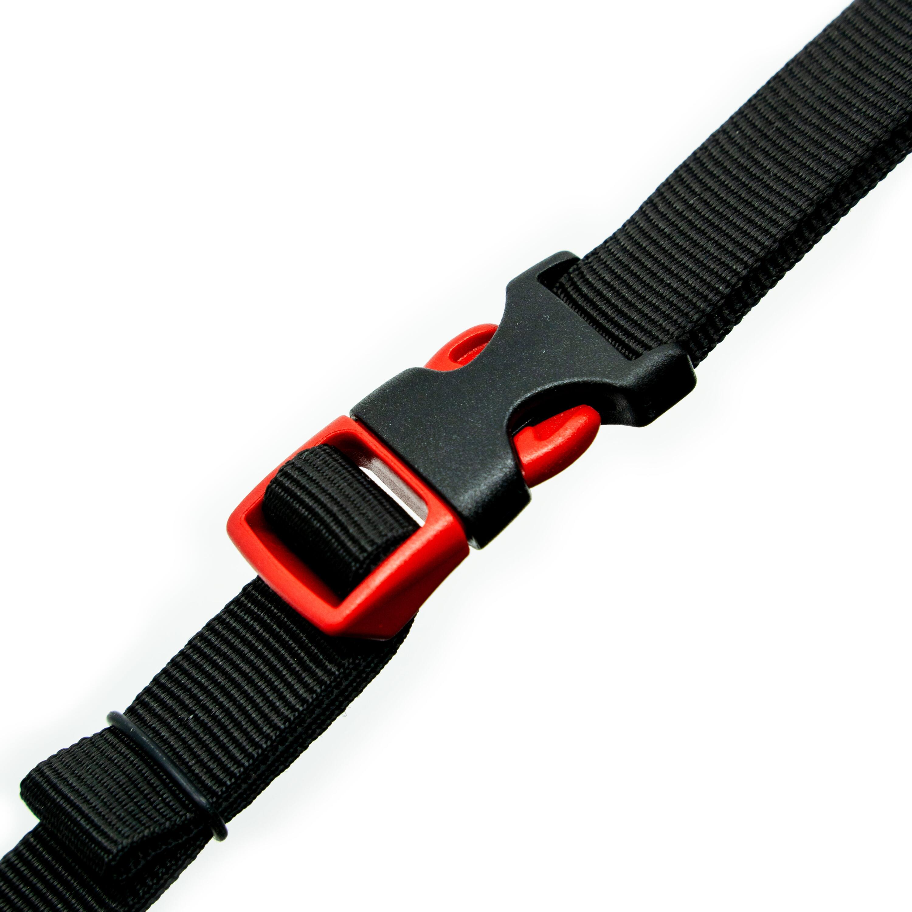 CORE Helmet Buckle, Nexus Clip - Black/Red | Decathlon