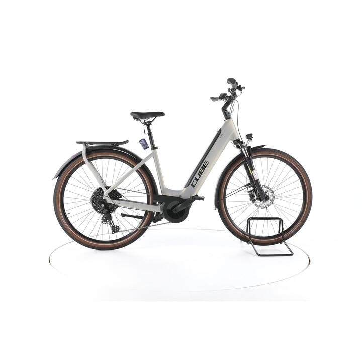 Second Life - Cube Touring Hybrid Pro Trekking E-Bike Niska rama - Jak nowy CUBE | Decathlon