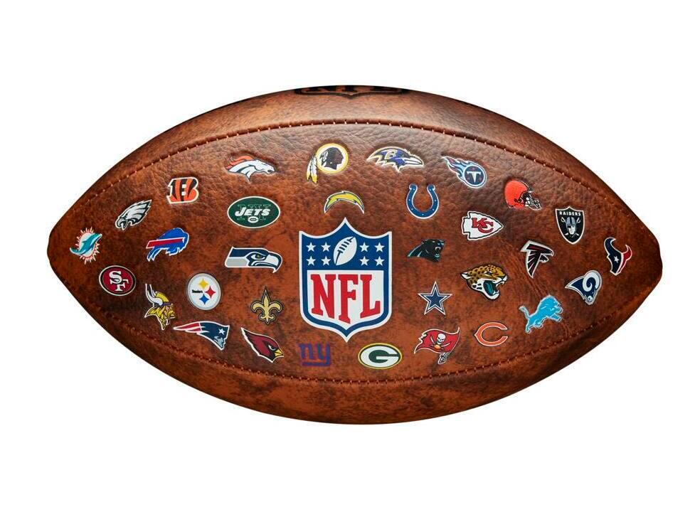 Children's Wilson NFL Throwback 32 Team Logo football - Decathlon
