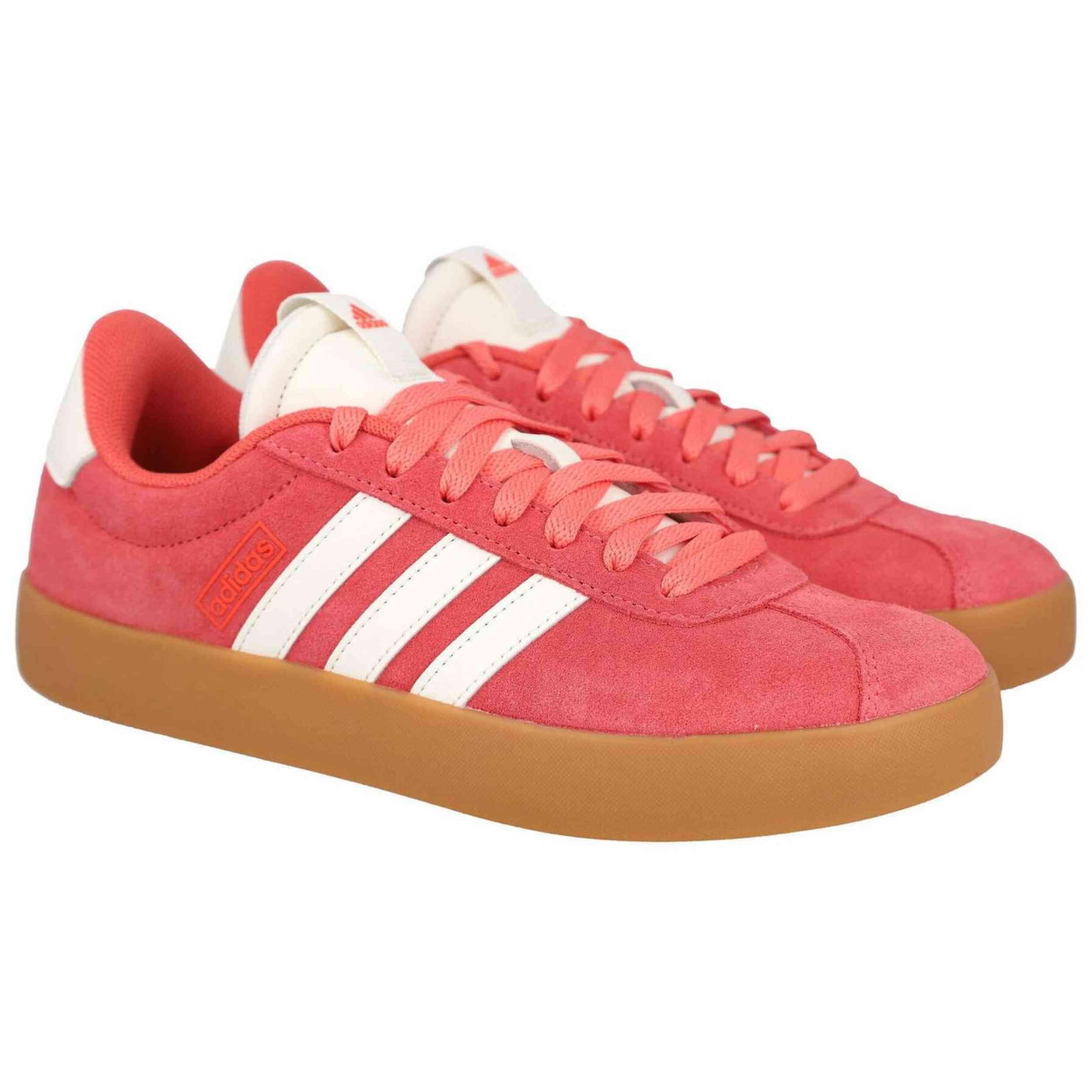 Schoen Adidas model 070-MDJP5327 voor vrouwen | Decathlon