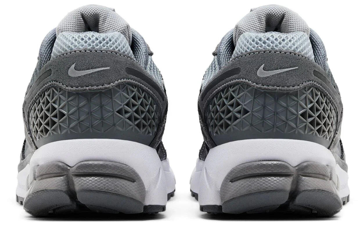 Nike Zoom Vomero 5 - Cool Grey Wolf Grey | Decathlon