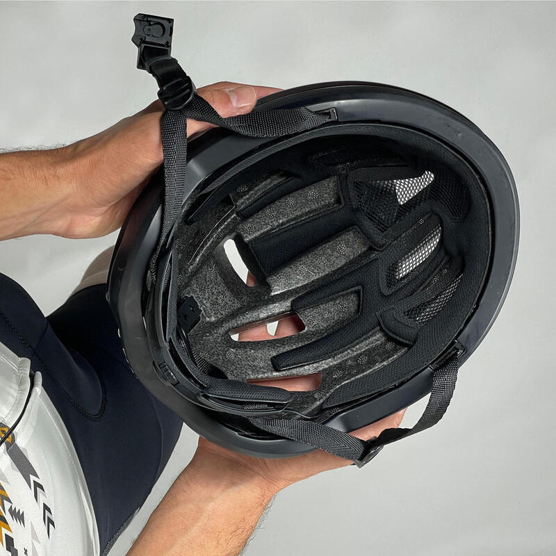 Cyklistická helma Rogelli PUNCTA s lesklým povrchem ROGELLI - Decathlon