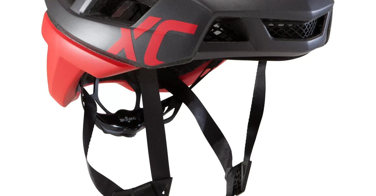 ROCKRIDER XC MOUNTAIN BIKE HELMET - RED