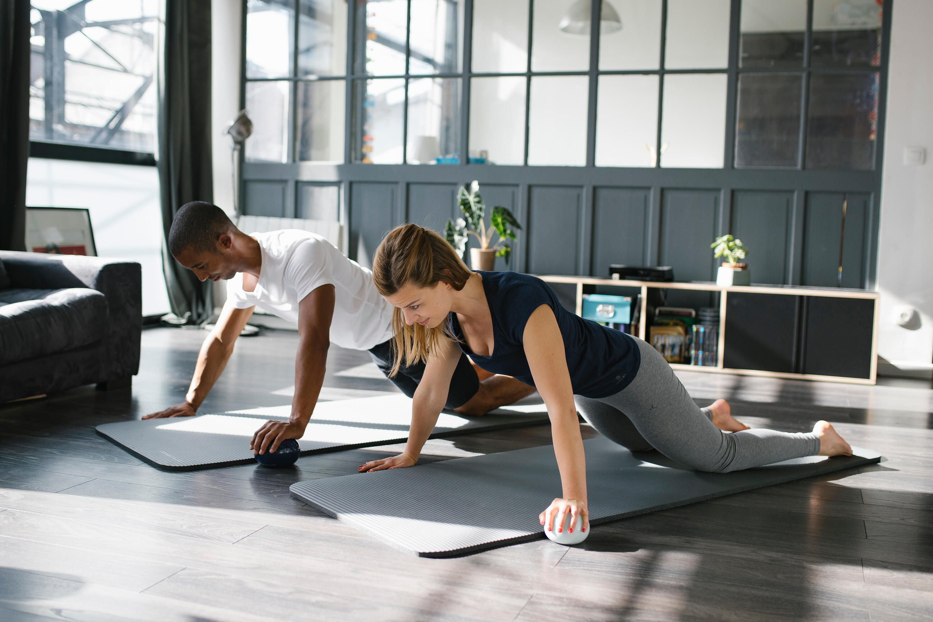 Fitness 900 g Weighted Ball - Blue