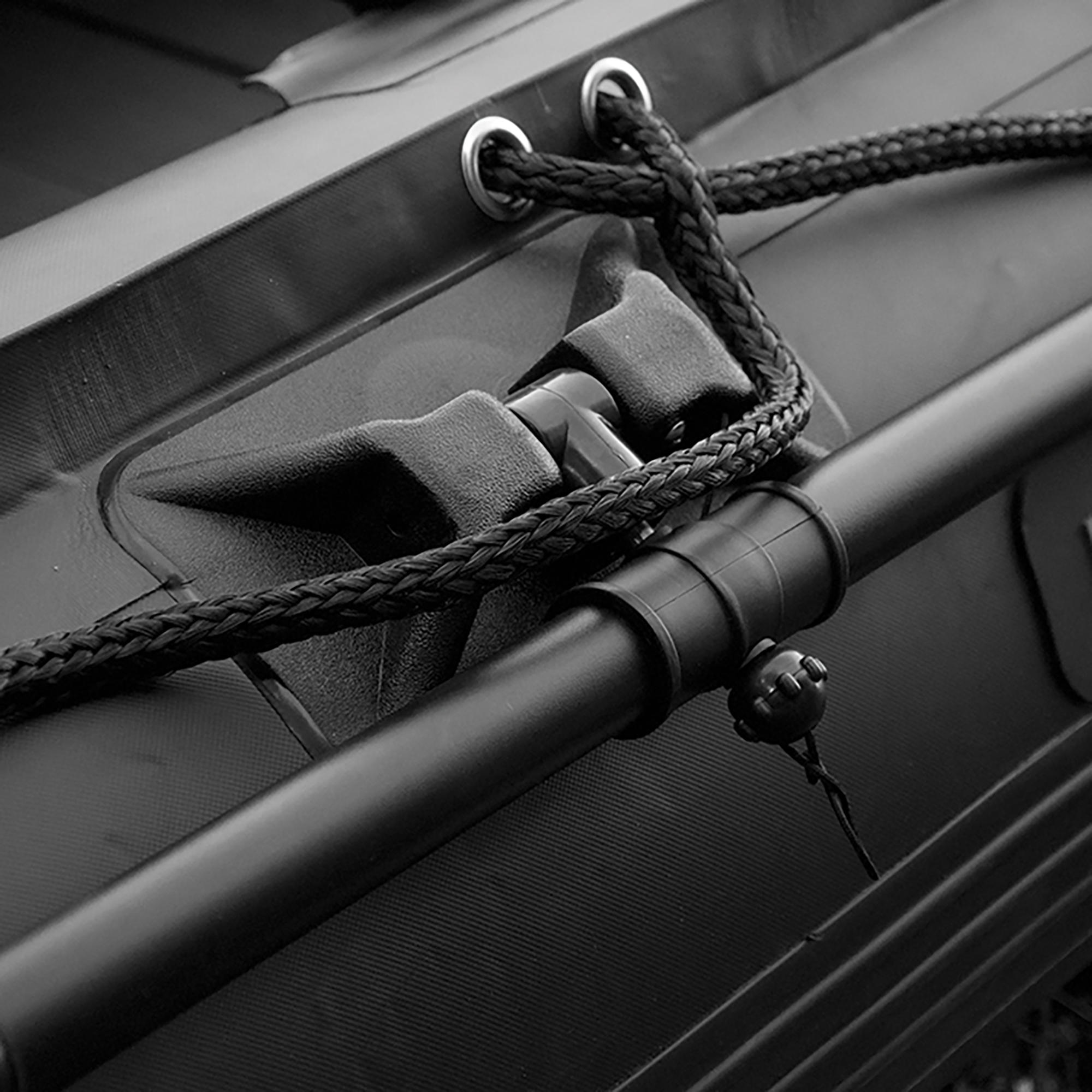 BLACK BOAT ONE 180 CARP FISHING BOAT - Decathlon