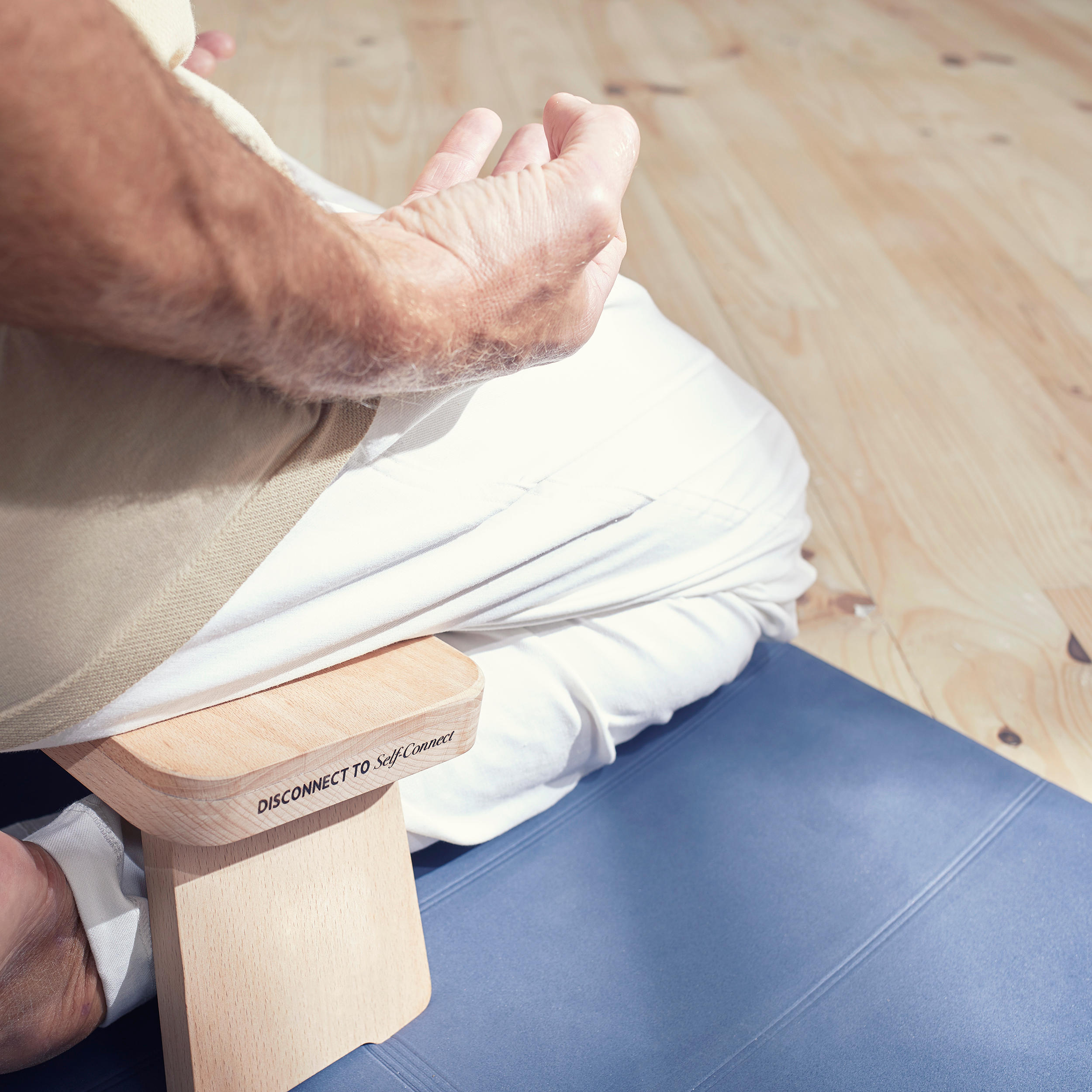 Foldable Yoga and Meditation Bench - Beechwood - Decathlon