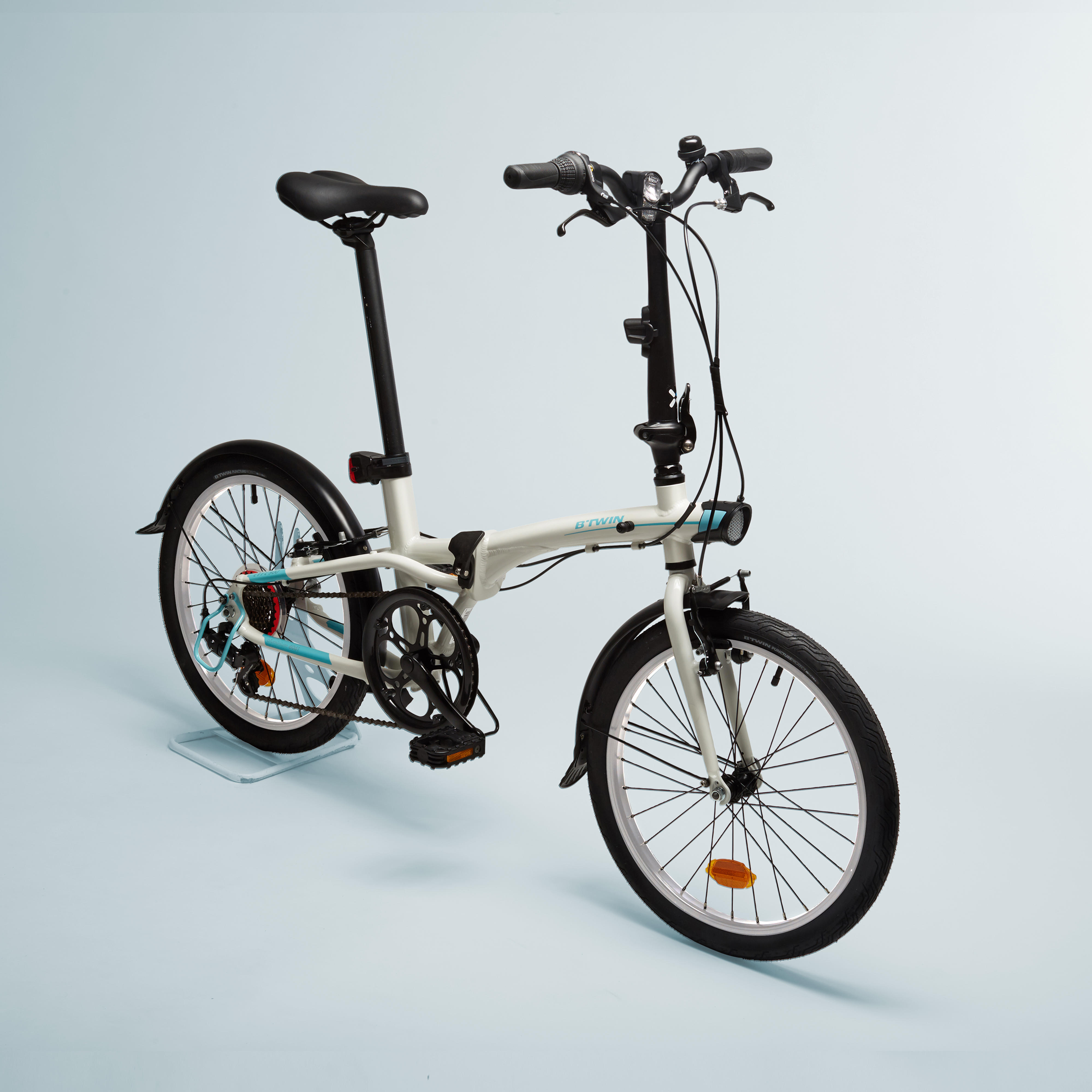 Enjoying my new B’Twin Tilt 500 : r/foldingbikes