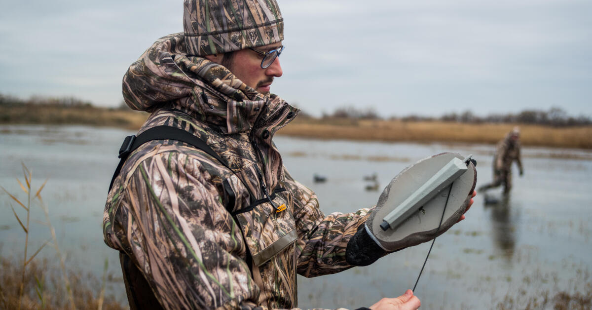 Plastic decoys for hunting waterfowl: choosing and assembling them